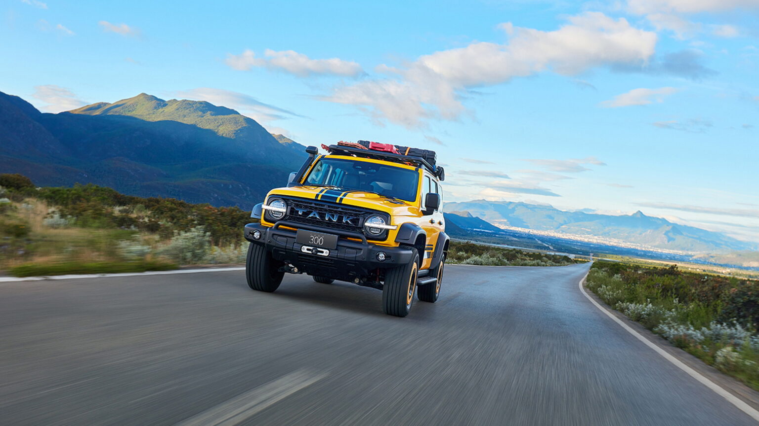 Tank 300 Frontier Edition Tastefully Combined With An Off-Road E-Bike | Carscoops