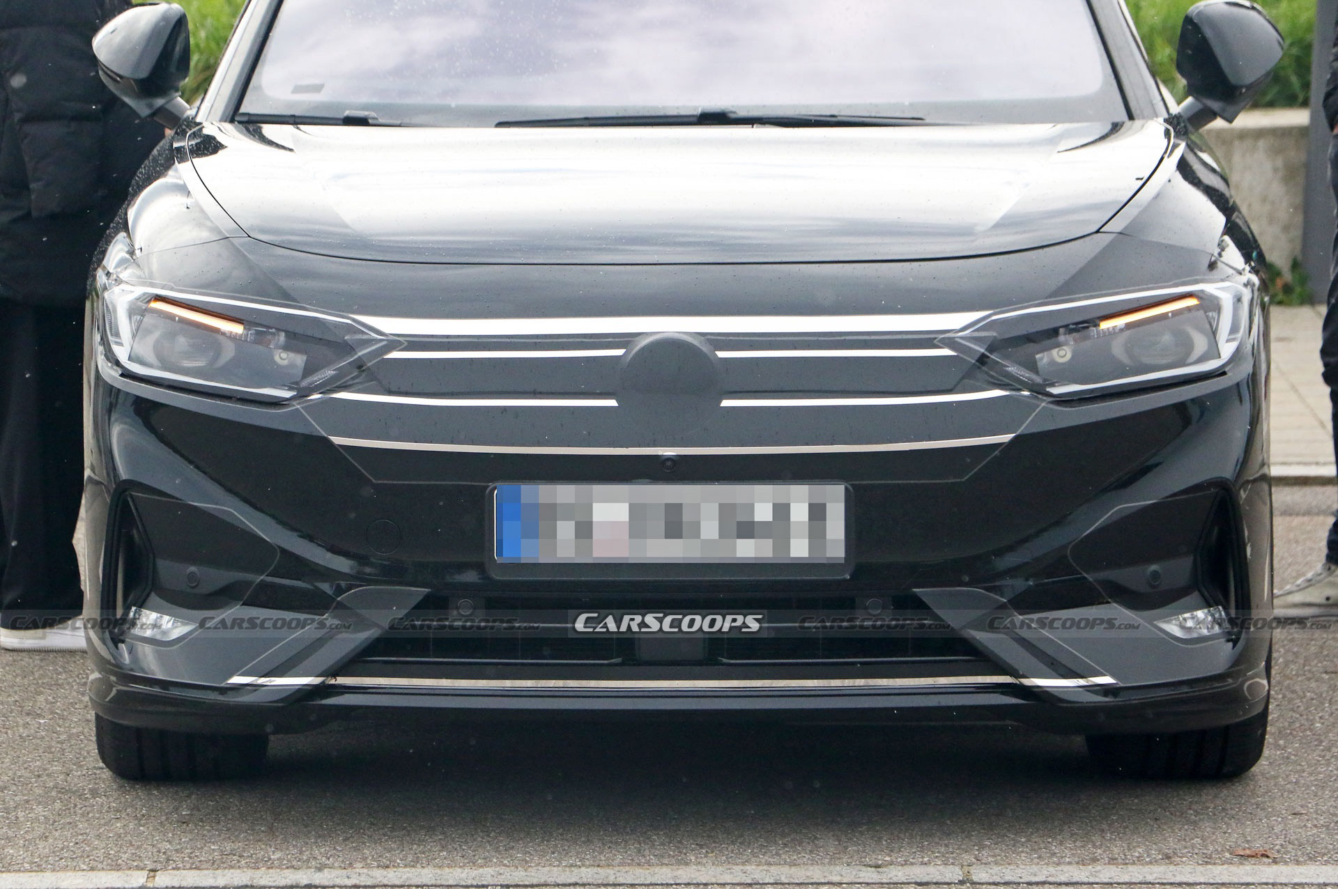 Volkswagen ID.7 Thinks Rectangular Touchscreens Are For Squares | Carscoops