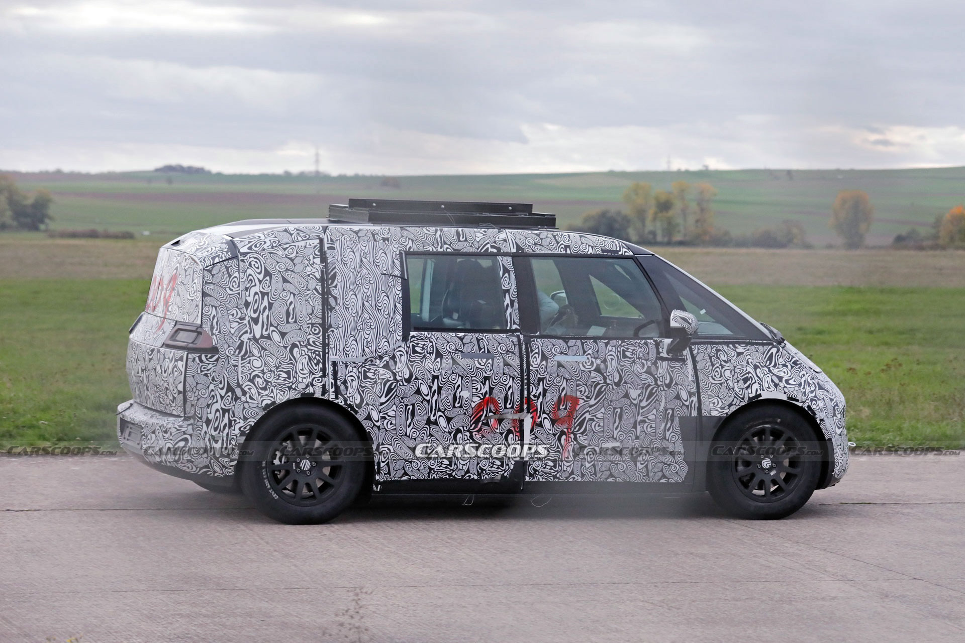 Waymo’s Zeekr Robotaxi Still Needs A Firm Hand On The Wheel | Carscoops