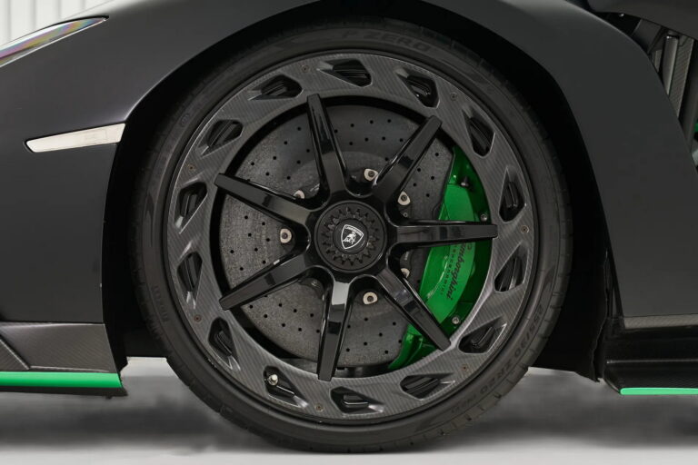 The Second Of Nine Lamborghini Veneno Roadsters Can Be Yours For $9.5 ...