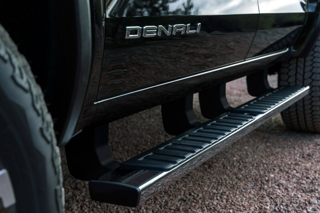 2023 GMC Canyon Starts At $38,095 And You Can Build It Now | Carscoops
