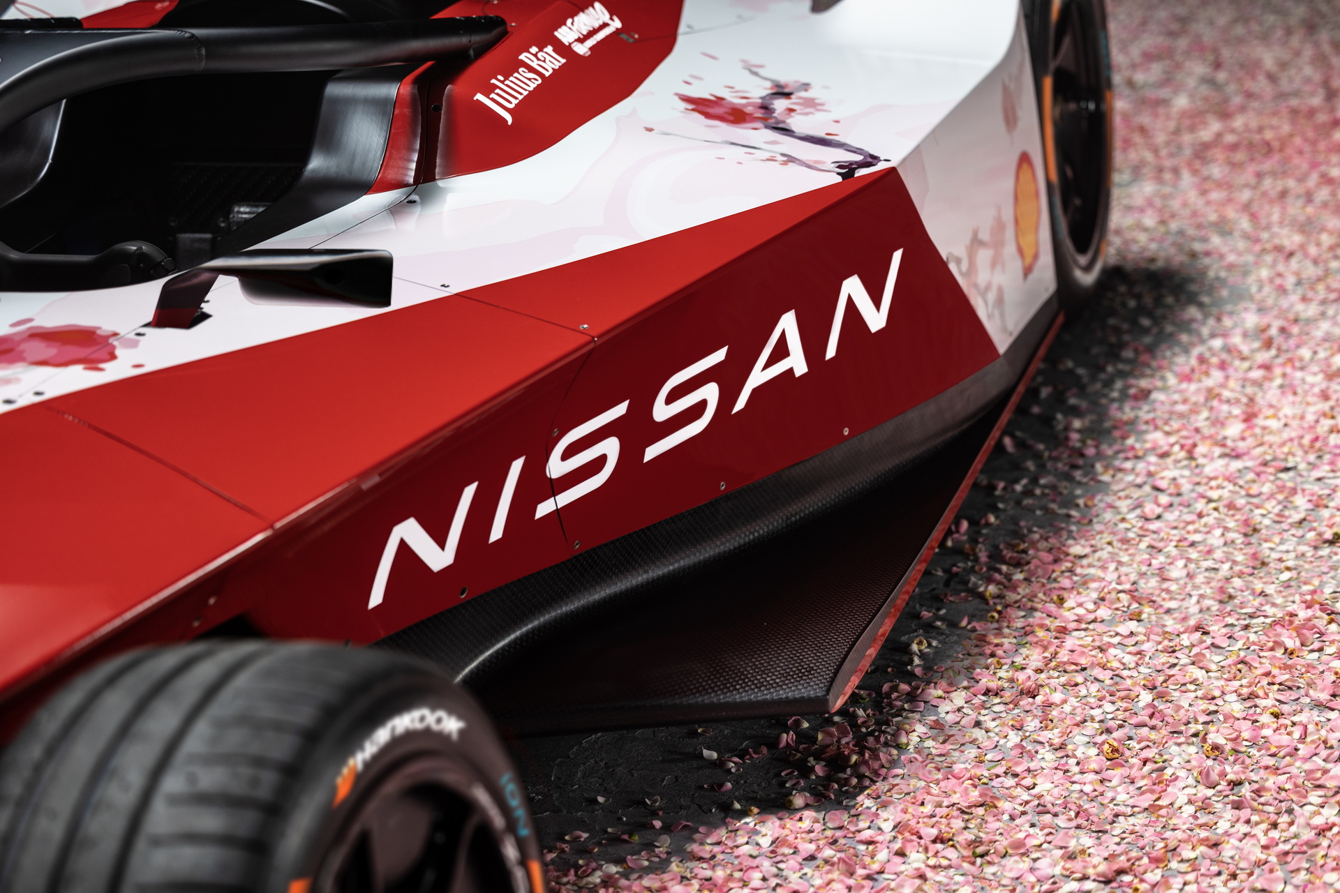 Nissan’s New Gen3 Formula E Car Adopts Ferrari-Style Livery | Carscoops