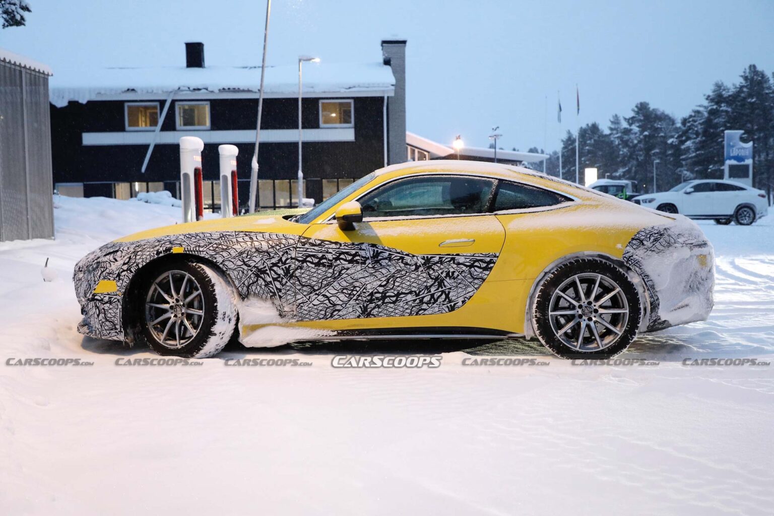 2024 Mercedes-AMG GT Spied With Flush Handles And Possible Rear Seats ...