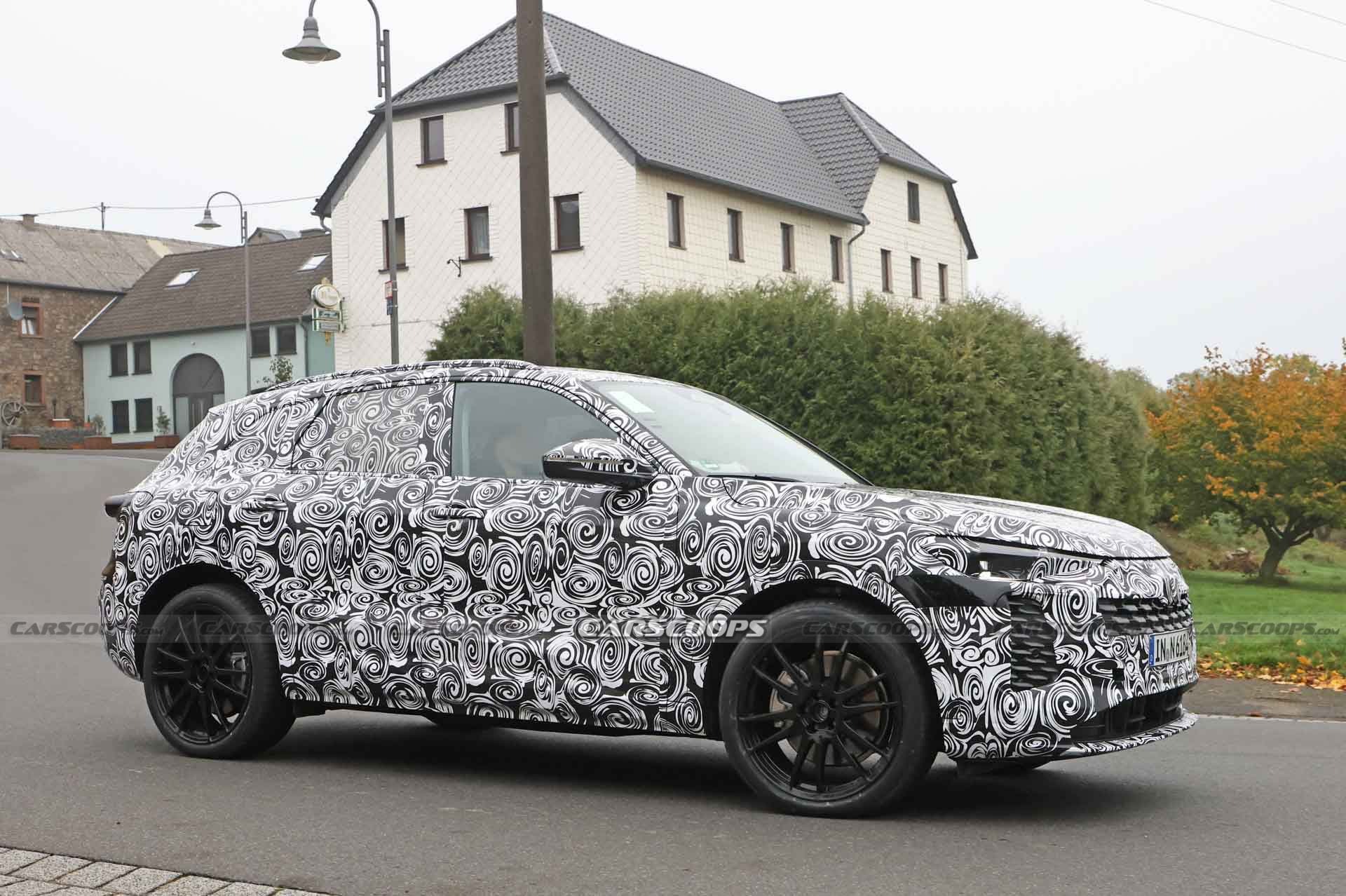 2024 Audi Q5 SUV Spied Inside And Out Revealing Radical Interior ...