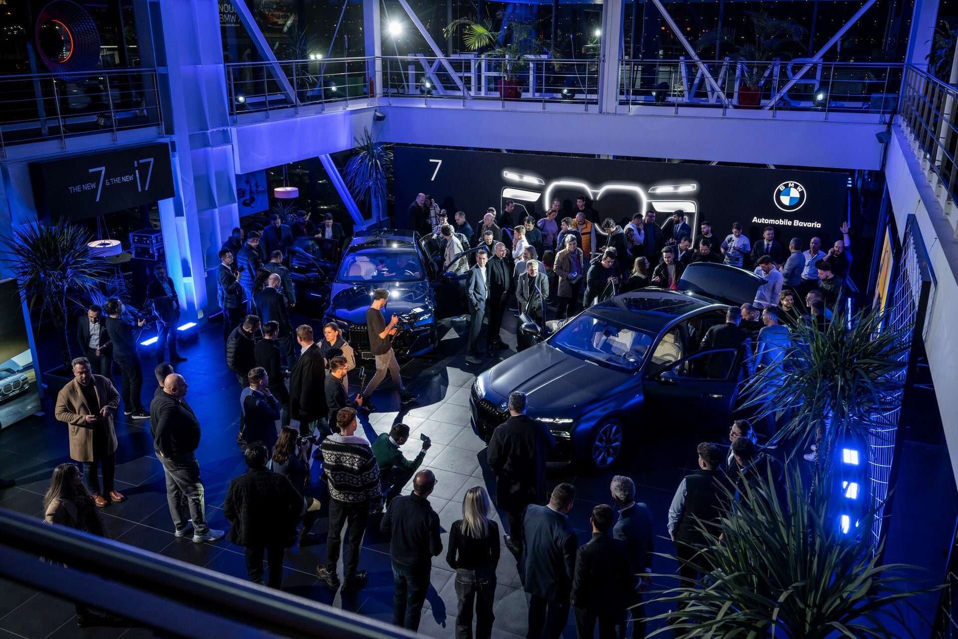 Lucky Number Seven: Dealer Brings Together Seven Generations Of The BMW ...