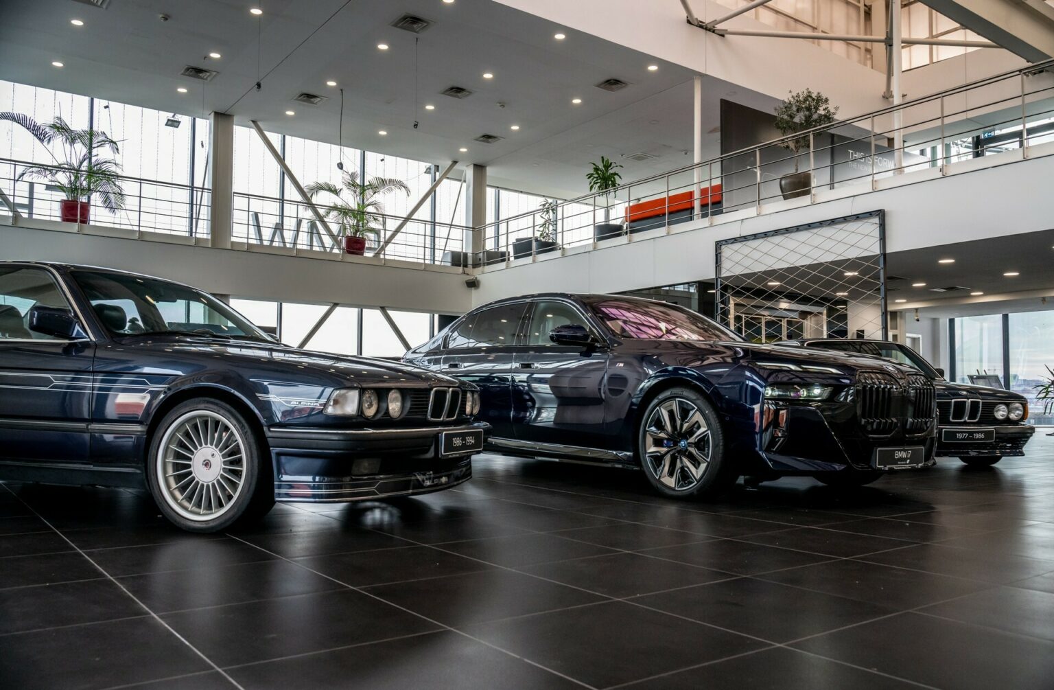 Lucky Number Seven: Dealer Brings Together Seven Generations Of The BMW ...
