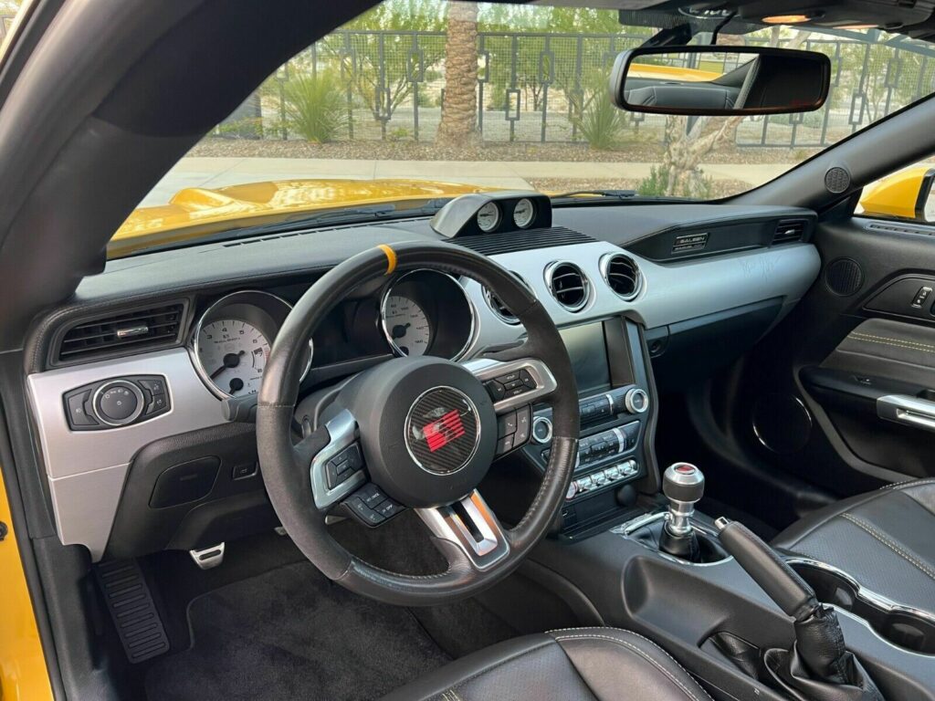 2022 Saleen Mustang Interior 2022 Saleen Mustang Interior