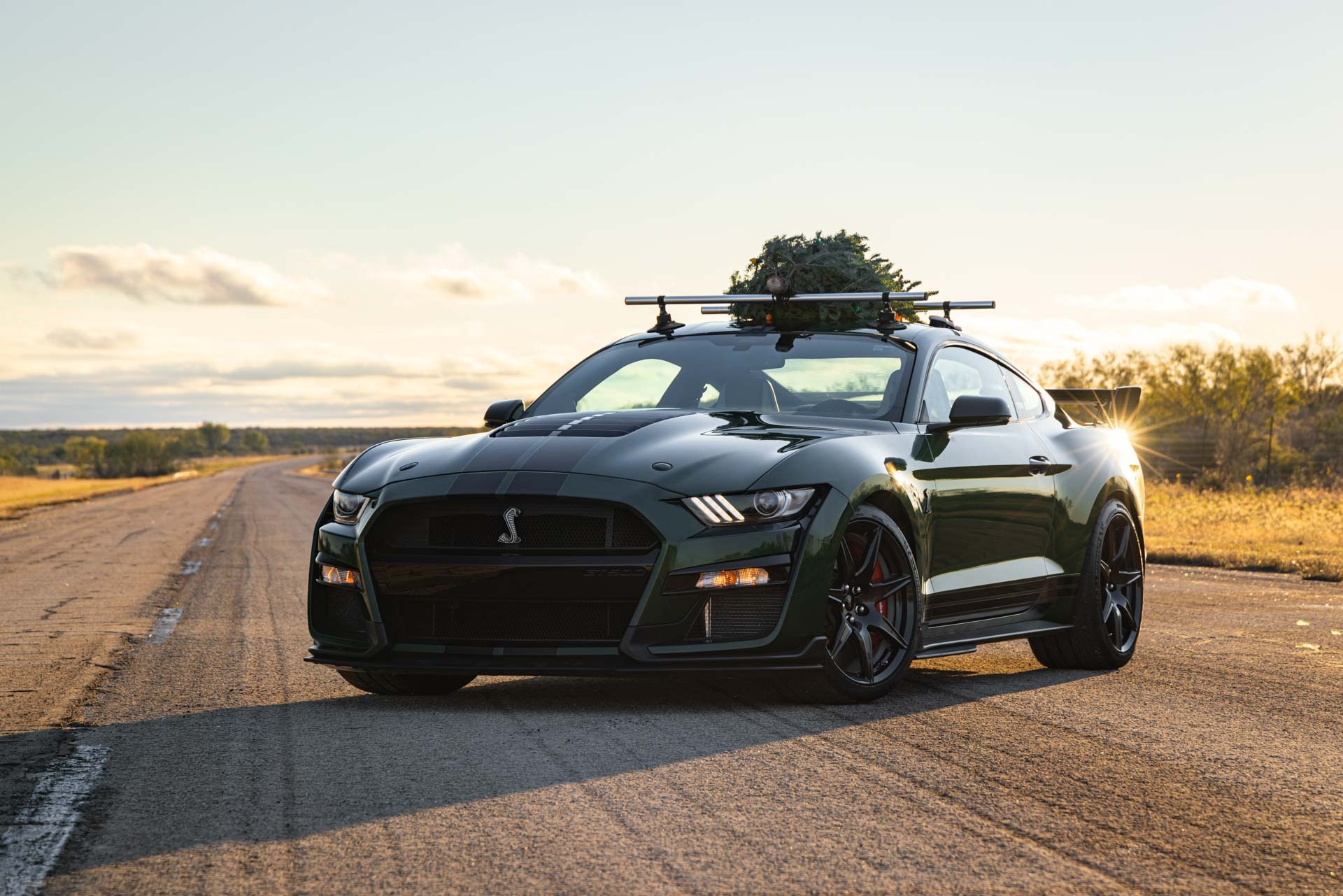 Holidays Are Coming In Hot With 1,000-HP Hennessey Mustang’s Christmas ...