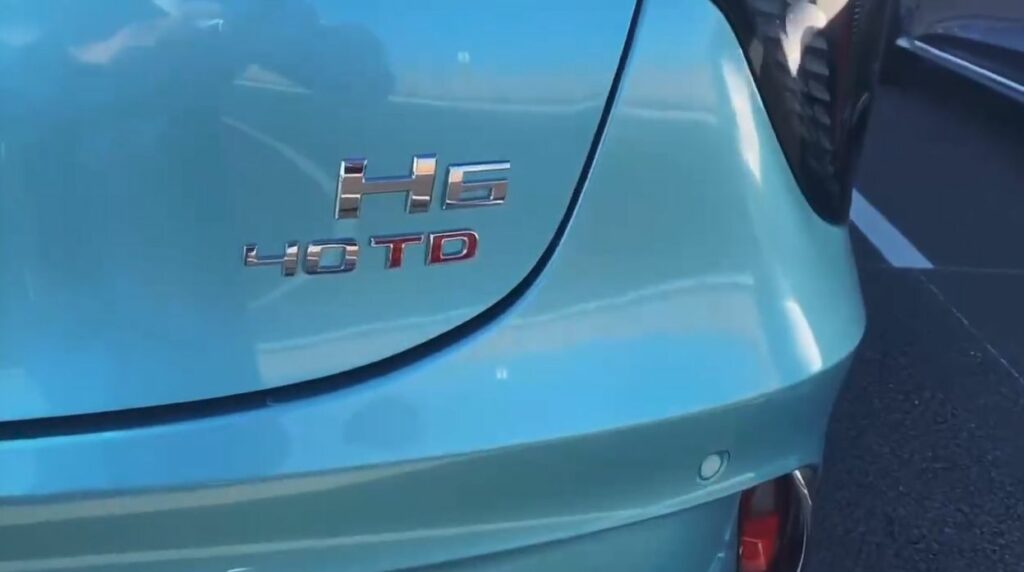 Hongqi’s Upcoming H6 Sedan Looks The Part In Matte Silver And Turquoise ...