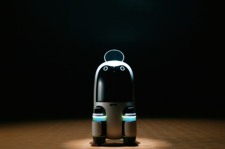 Hyundai Is Making Autonomous Deliveries In Korea With This Cute Robot ...