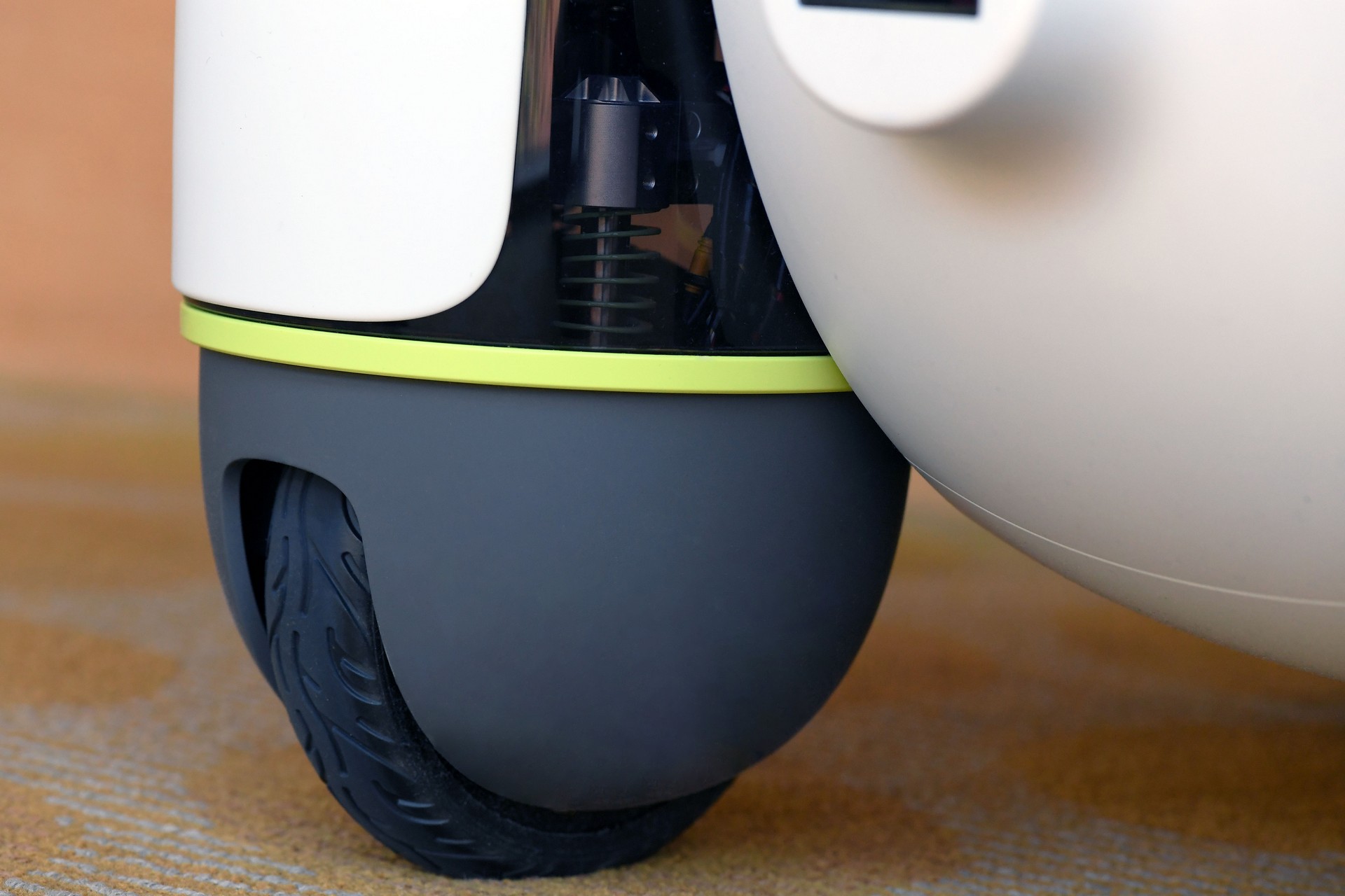 Hyundai Is Making Autonomous Deliveries In Korea With This Cute Robot ...