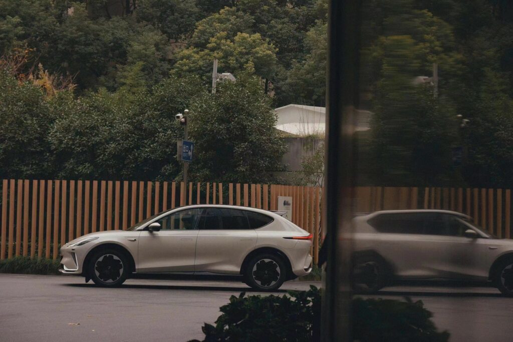 The IM LS7 Is An Electric Chinese SUV That Looks Like An Aston Martin ...