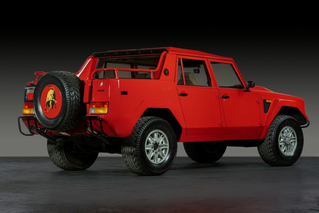 You’ll Never Find A Cooler Truck Than The Lamborghini LM002 | Carscoops