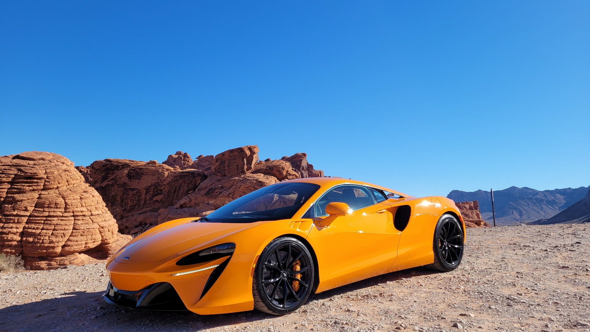 Driven: The McLaren Artura Gives You 671 Reasons To Love Its Plug-In ...
