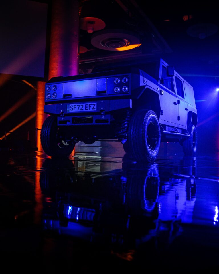 Munro MK_1 Is A $61,000 Brick-Shaped Electric Off-Roader With Up To 375 ...