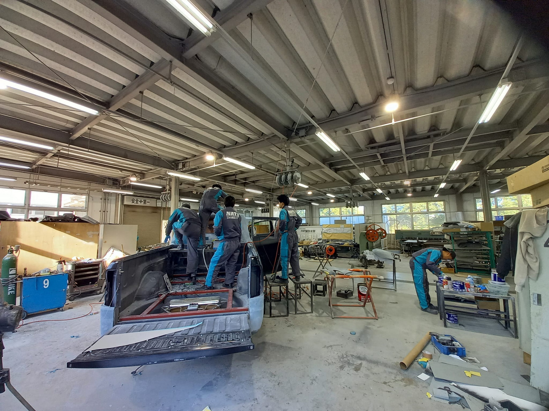 Toyota Alphard Minivan Converted Into A Dually Pickup For Tokyo | Carscoops