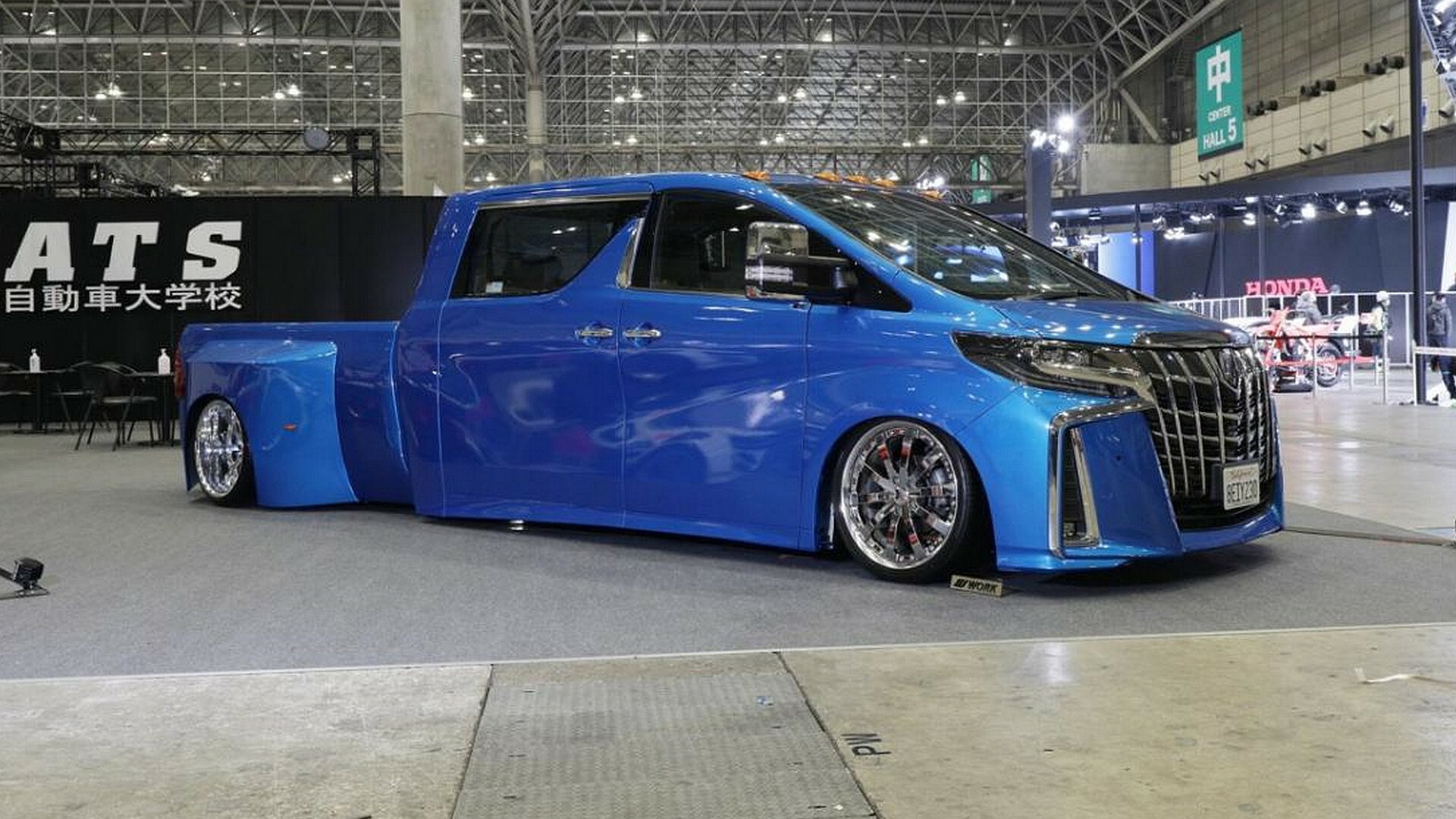 Toyota Alphard Minivan Converted Into A Dually Pickup For Tokyo | Carscoops