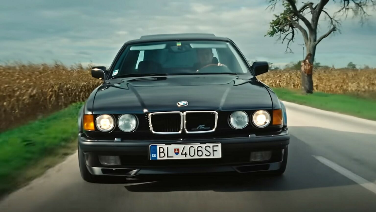 This Guy Loves Old BMW 7 Series Models So Much That He Owns 15 Of Them ...