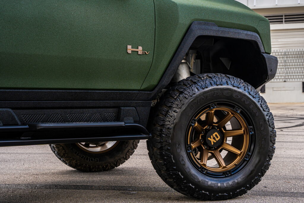 Kevlar-Coated GMC Hummer EV Is An Absolute Tank Of A Truck | Carscoops