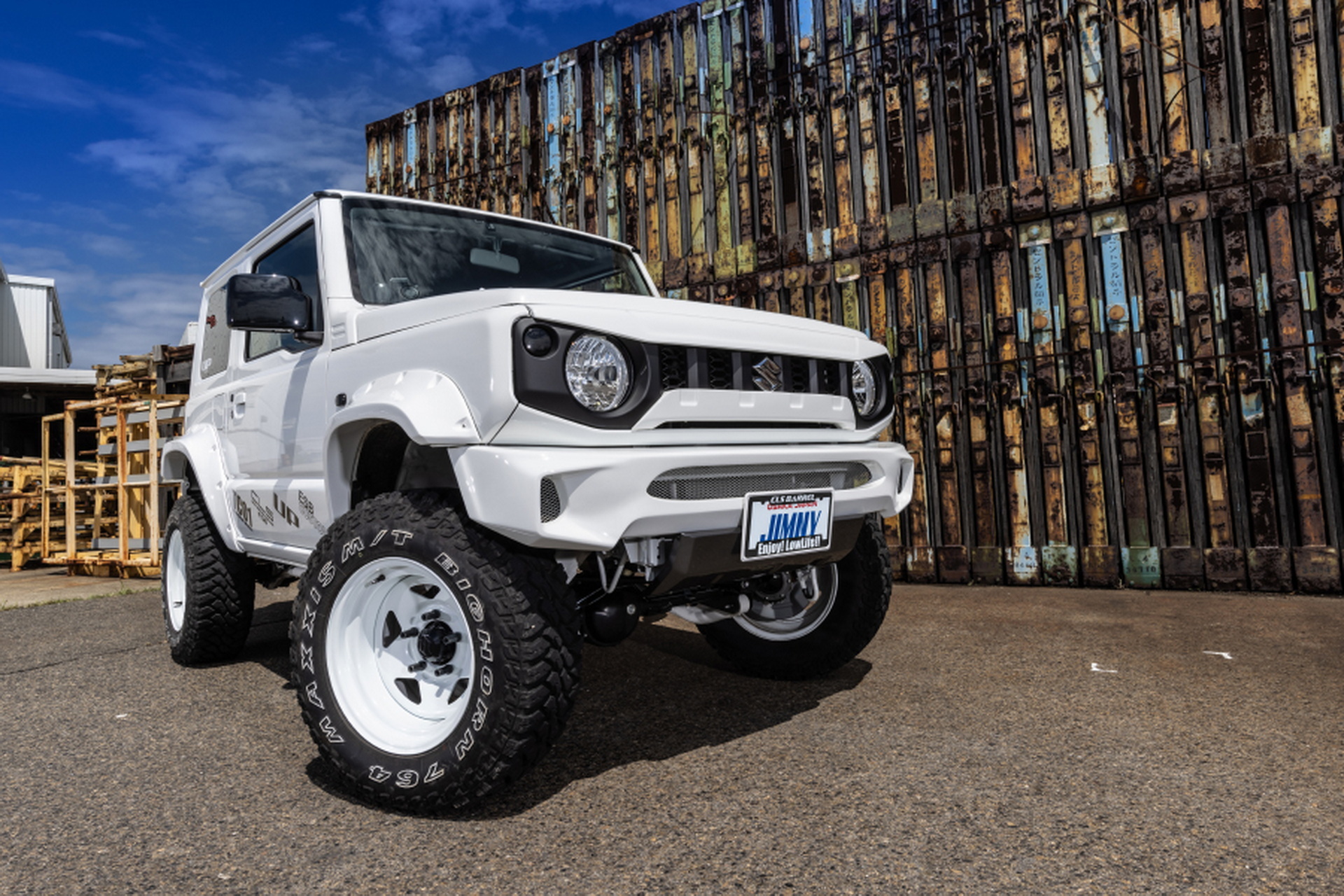 Japanese Tuner ESB Will Either Lift Or Slam Your Widebody Suzuki Jimny ...