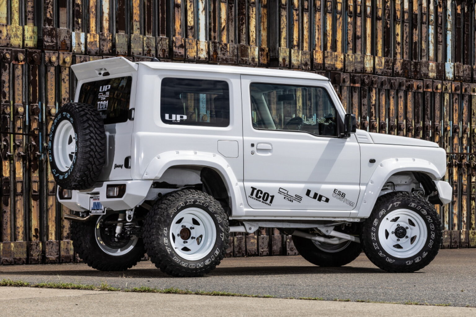 Japanese Tuner ESB Will Either Lift Or Slam Your Widebody Suzuki Jimny ...