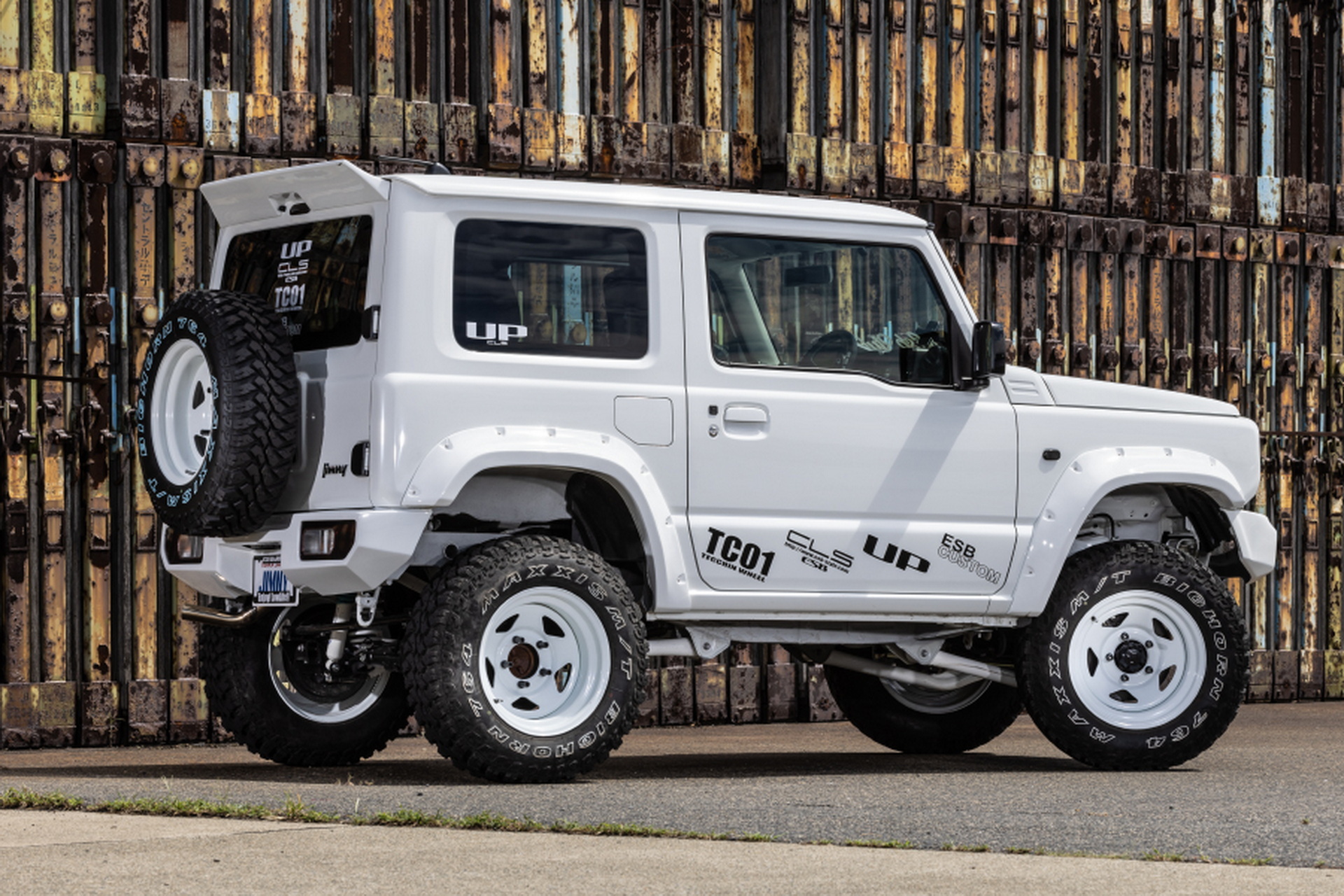 Japanese Tuner ESB Will Either Lift Or Slam Your Widebody Suzuki Jimny ...