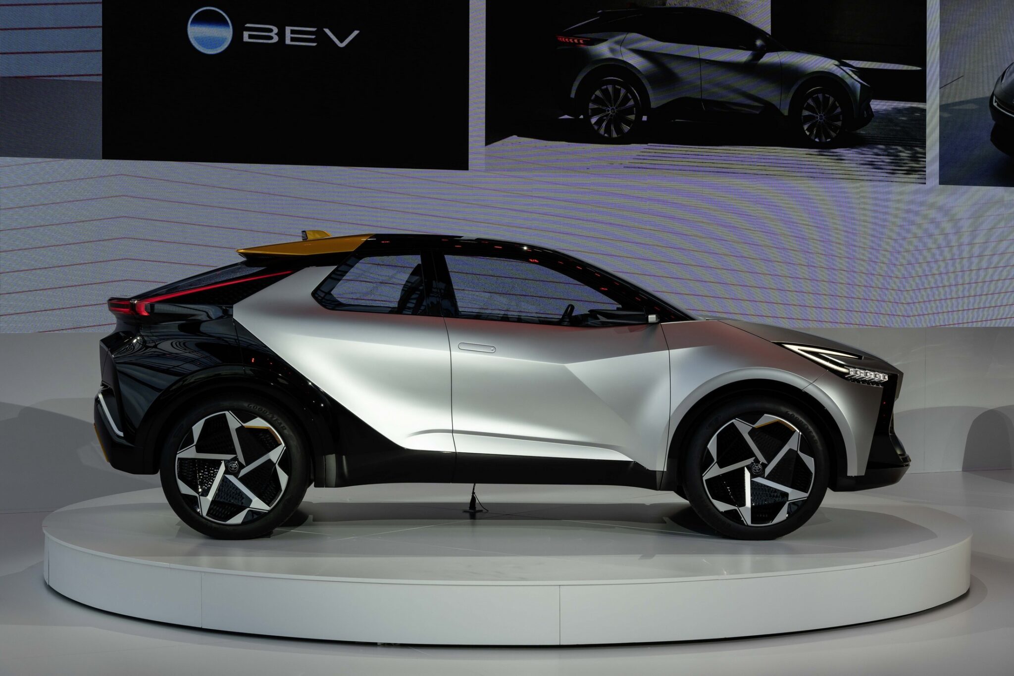 Toyota Previews New C-HR With Prologue Concept Coming In 2023 With PHEV ...
