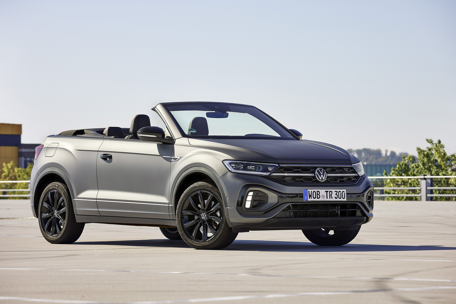 VW T-Roc Cabriolet’s New Edition Grey Adds Matt Grey Paint And A Dash ...