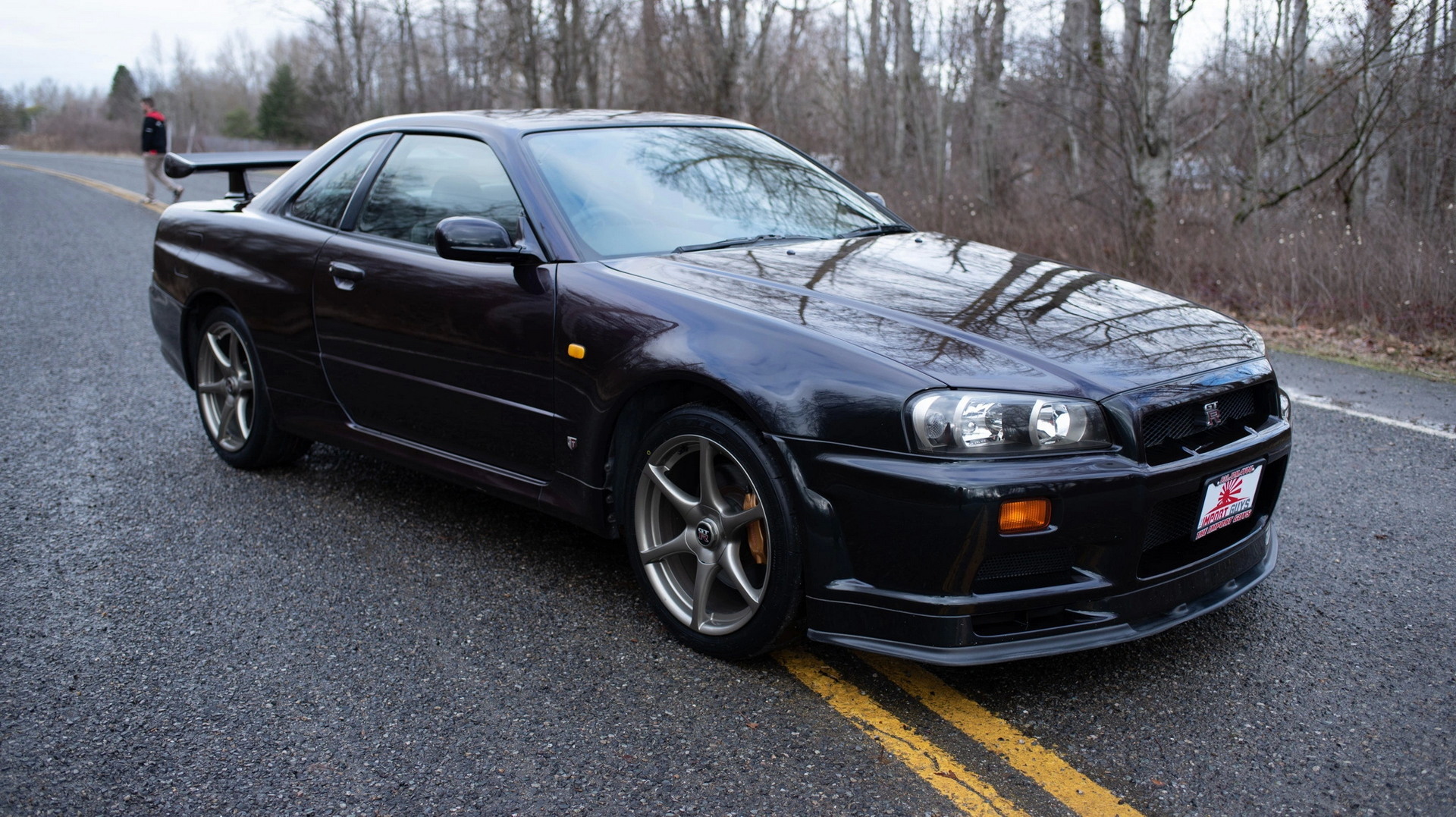 Rare Midnight Purple 1999 Nissan Skyline GT-R V-Spec II Up For Auction ...