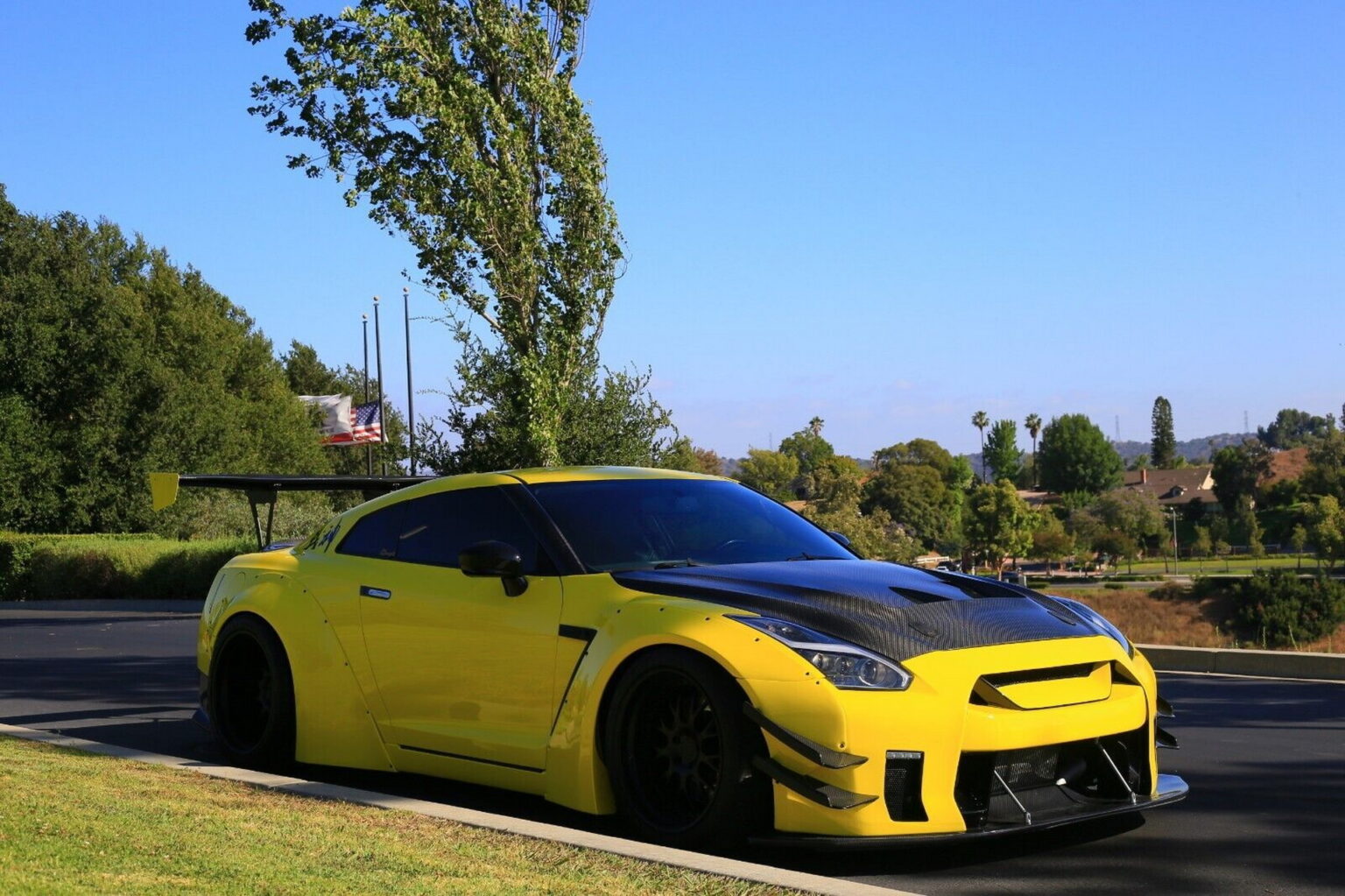 This 2010 Nissan GT-R With $80k Worth Of Mods Is Not For The Purists ...