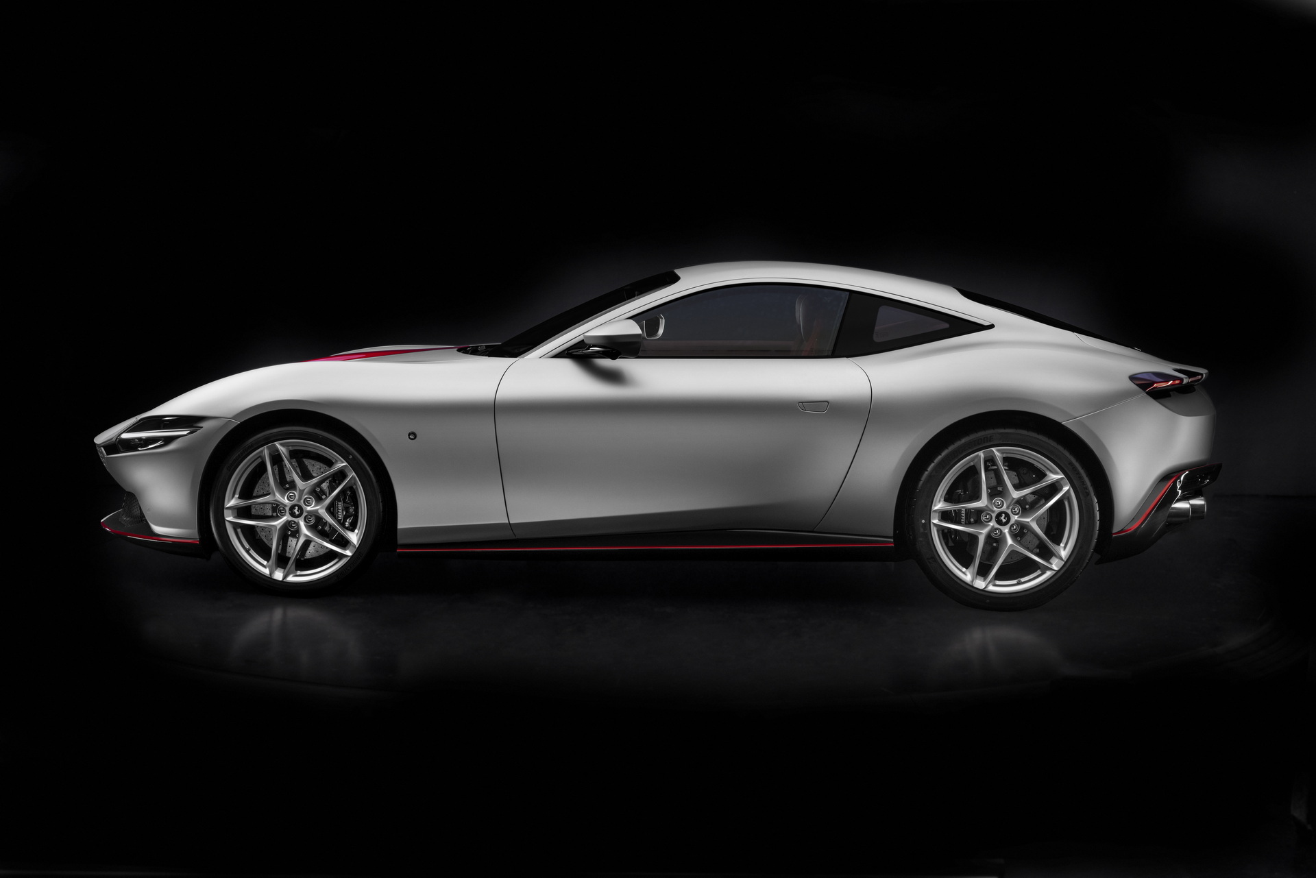 Special Edition Ferrari Roma For China Comes With Tea Set, Cigar Box ...