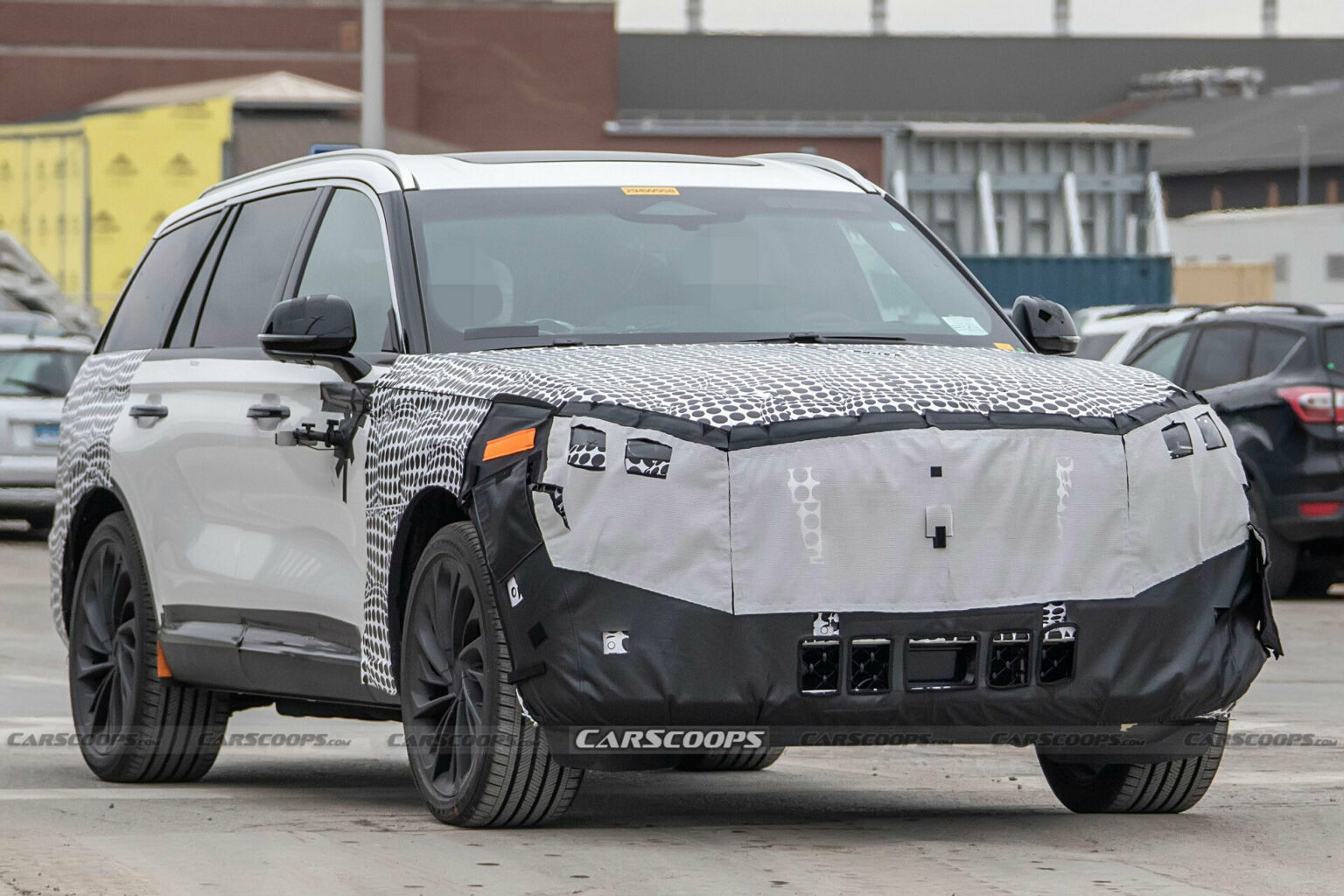 Lincoln’s First EV Could Debut In 2025 As A Three-Row Crossover | Carscoops