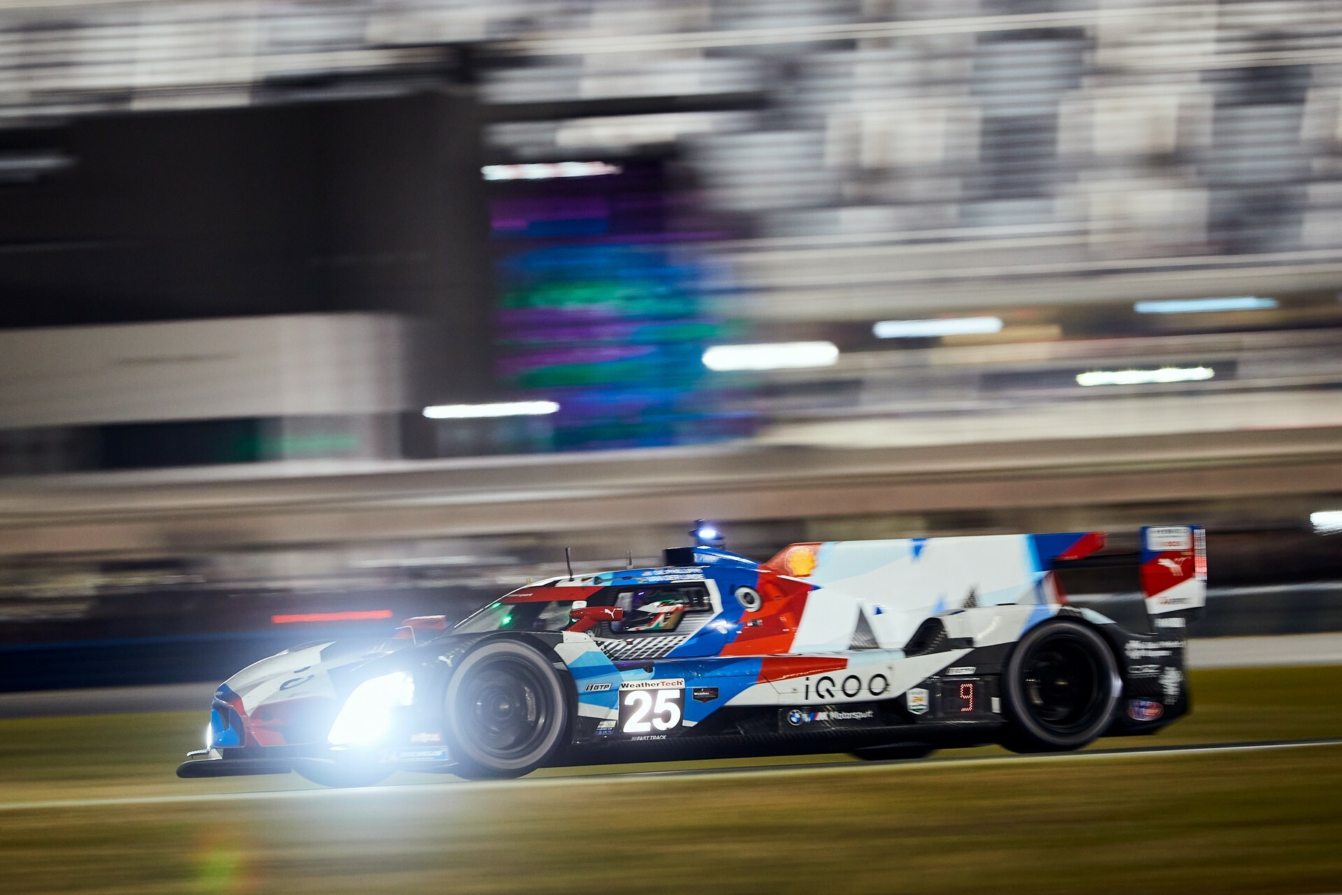 BMW’s M Hybrid V8 Made Its Racing Debut On The Weekend | Carscoops