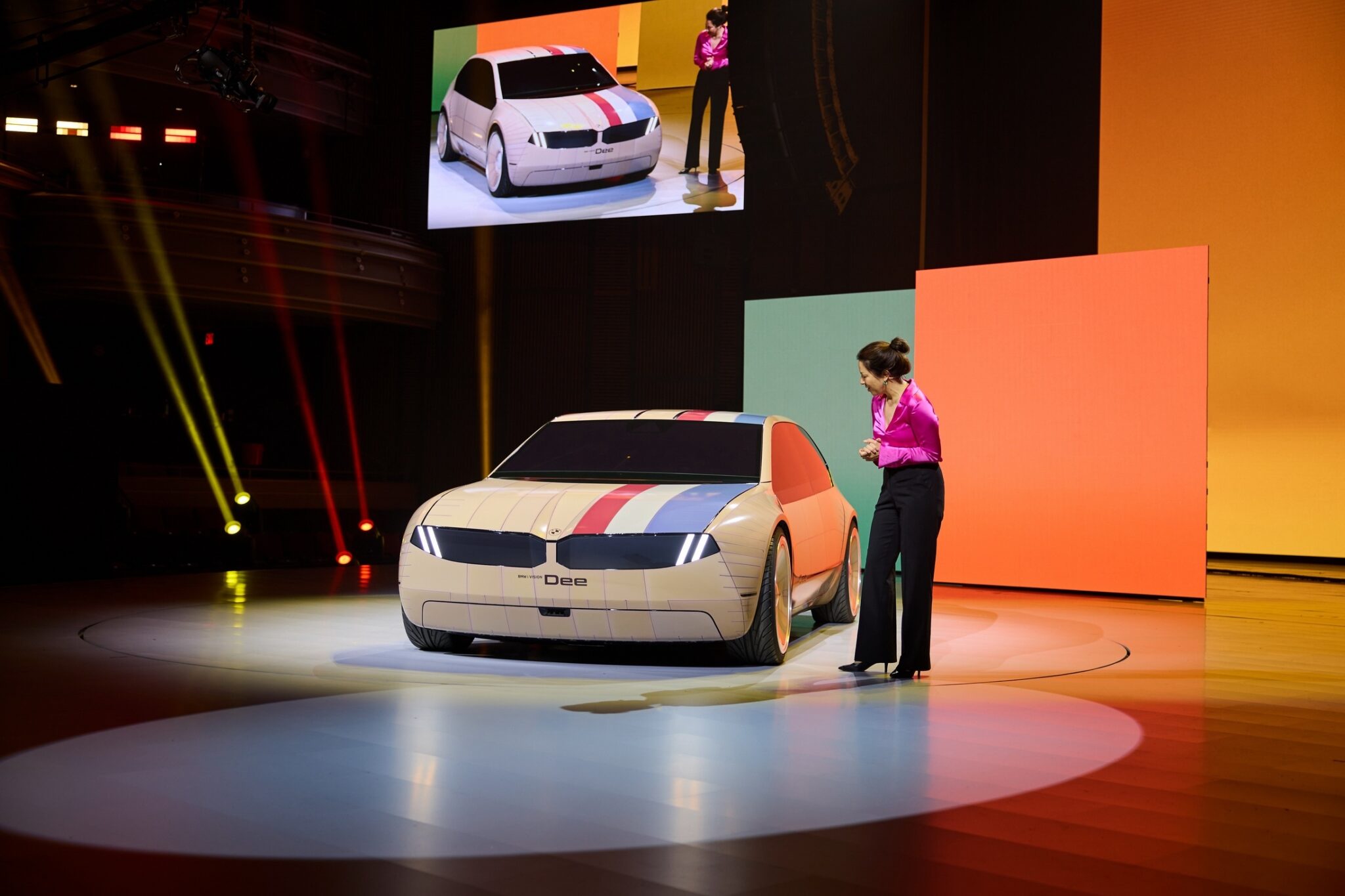 Watch BMW’s Color-Changing i Vision Dee Concept Rip Through A Rainbow ...