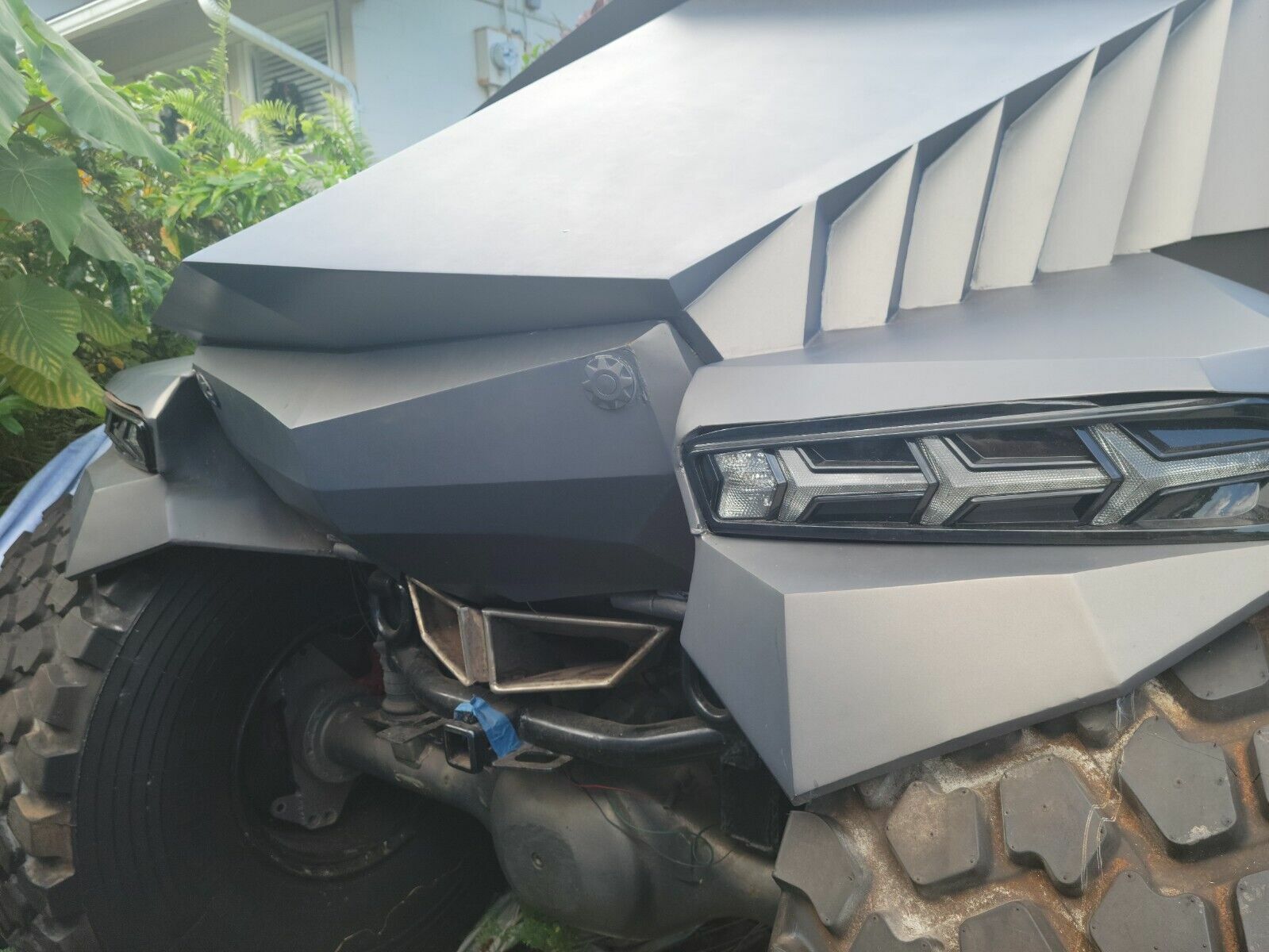 Chevy Silverado-Based ‘Razorbak’ Might As Well Be The Next Batmobile ...