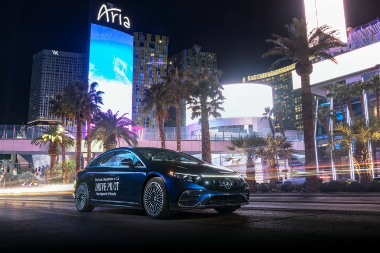 Mercedes Becomes First Brand To Offer Level 3 Autonomous Driving In USA ...