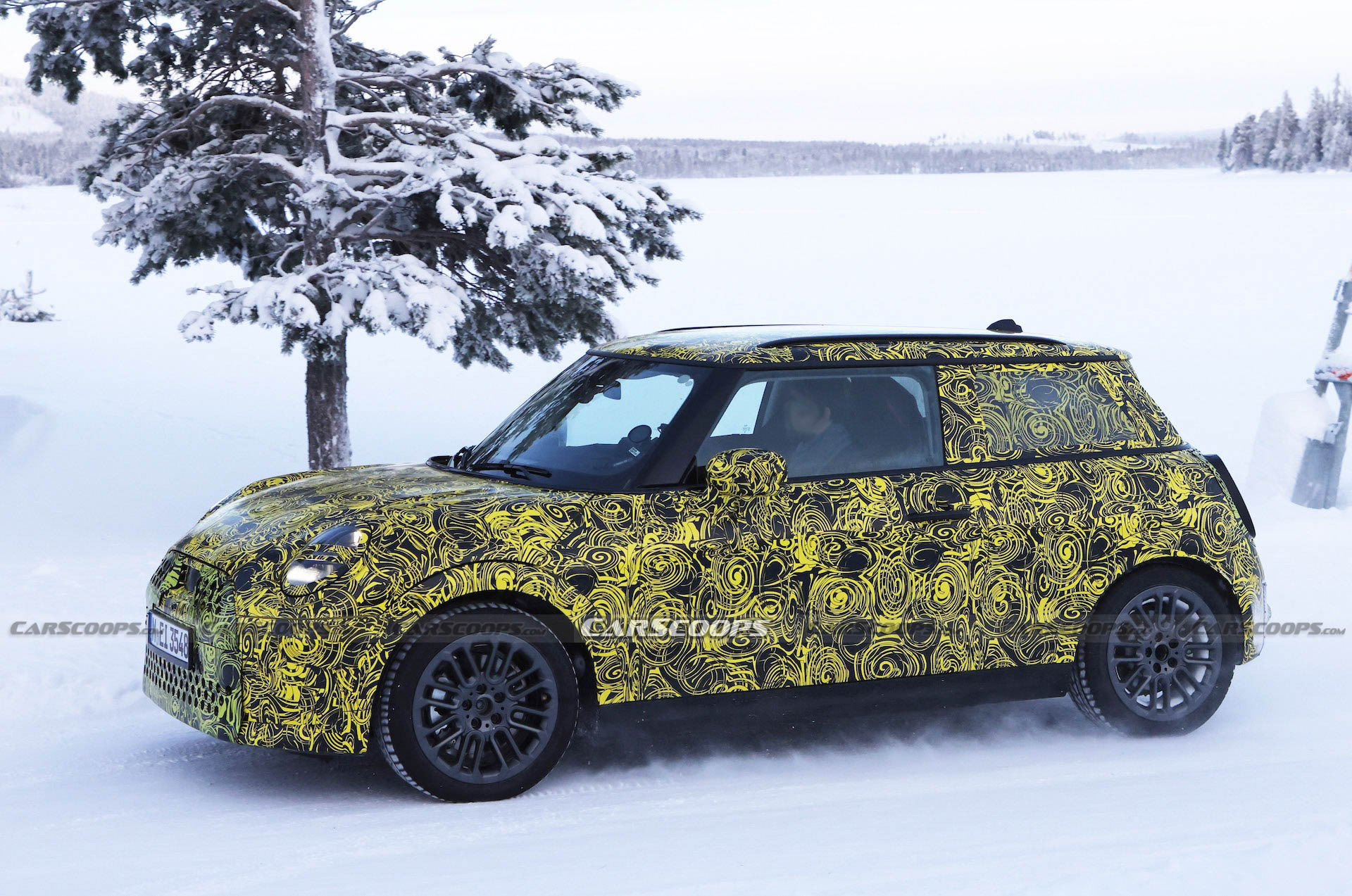 2024 Mini Hatch Will Share Leaked EV Version’s Weird Triangular Rear ...