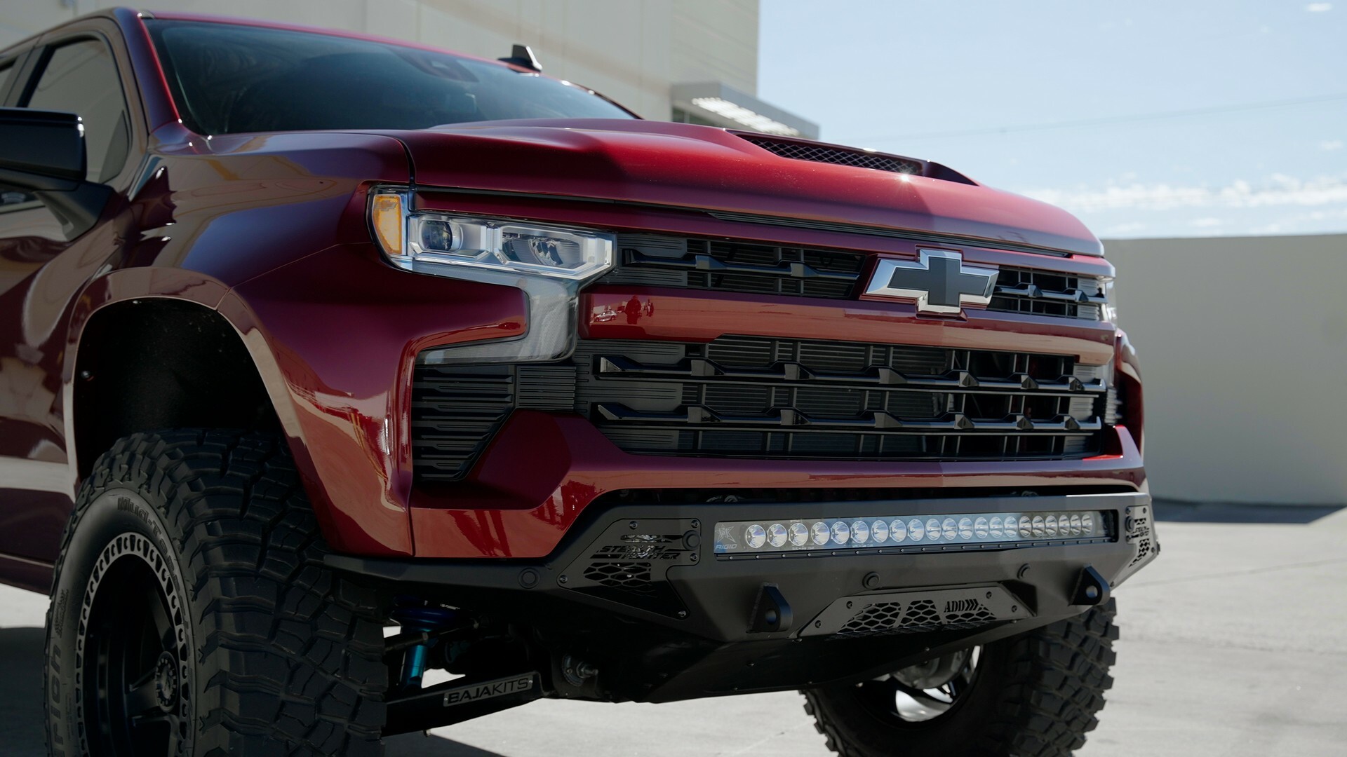 PaxPower’s Jackal Silverado Is The F-150 Raptor R Nemesis That GM Won’t ...