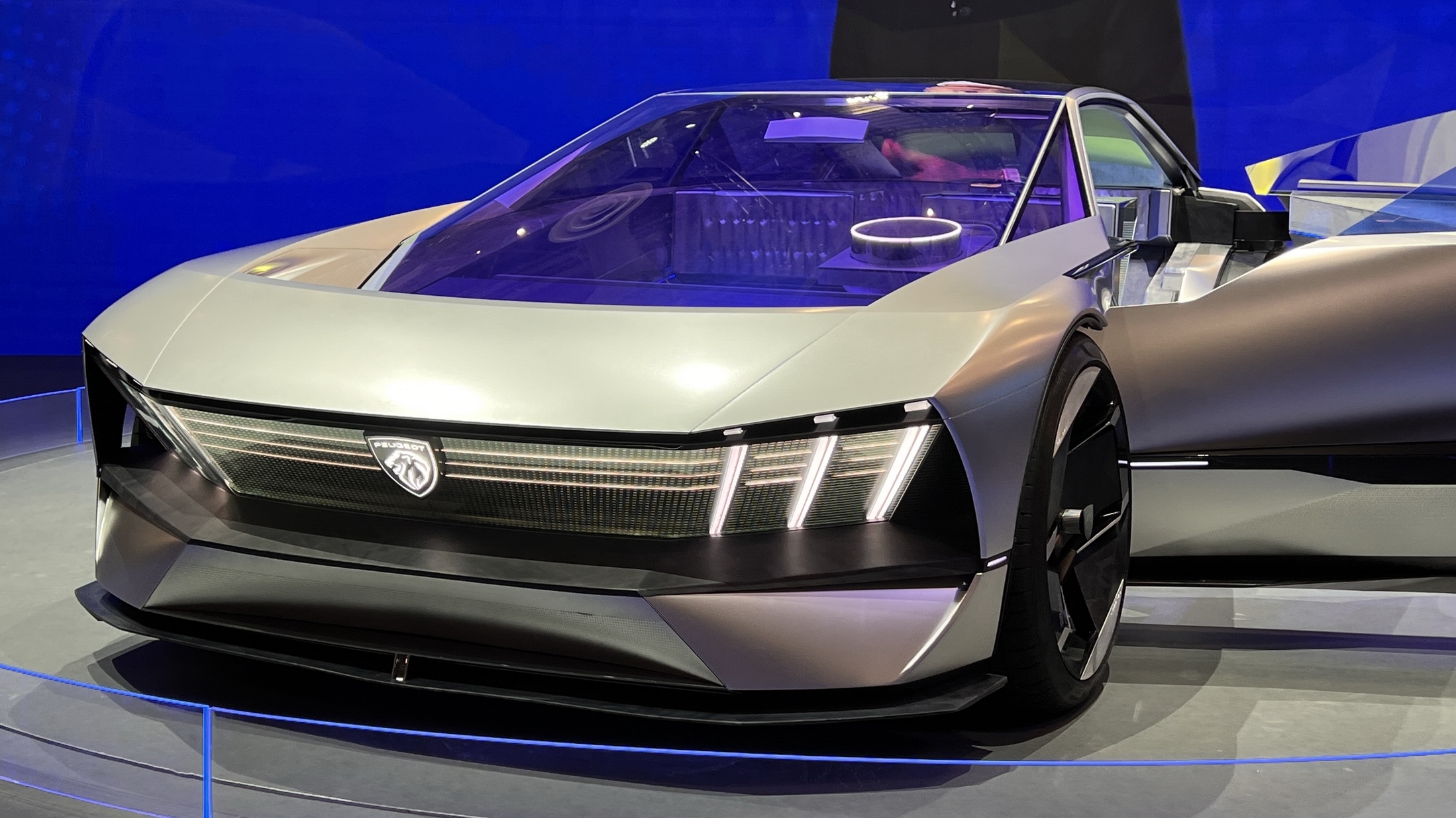 Peugeot Inception Concept Is A 671-HP EV With Video Game Steering ...