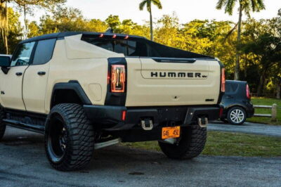 Second Kevlar-Coated GMC Hummer EV Rocks The Desert Storm Look | Carscoops