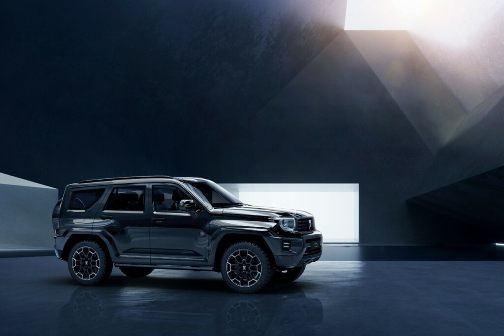 Tank 700 Official Teaser Previews China’s New Land Cruiser Rival ...