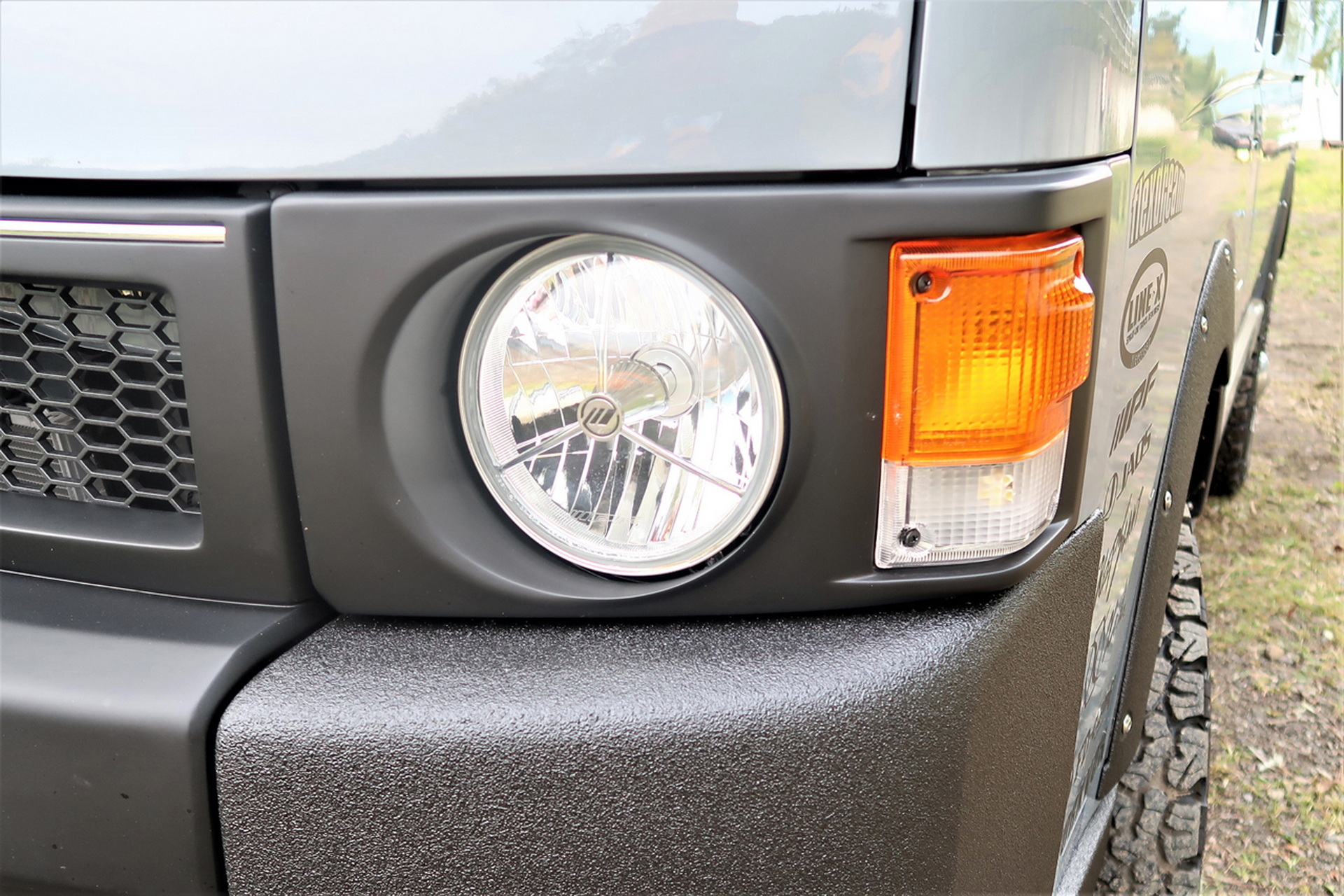 Toyota Hiace Reverse Restomod By FlexDream Makes Us Want To Move To ...