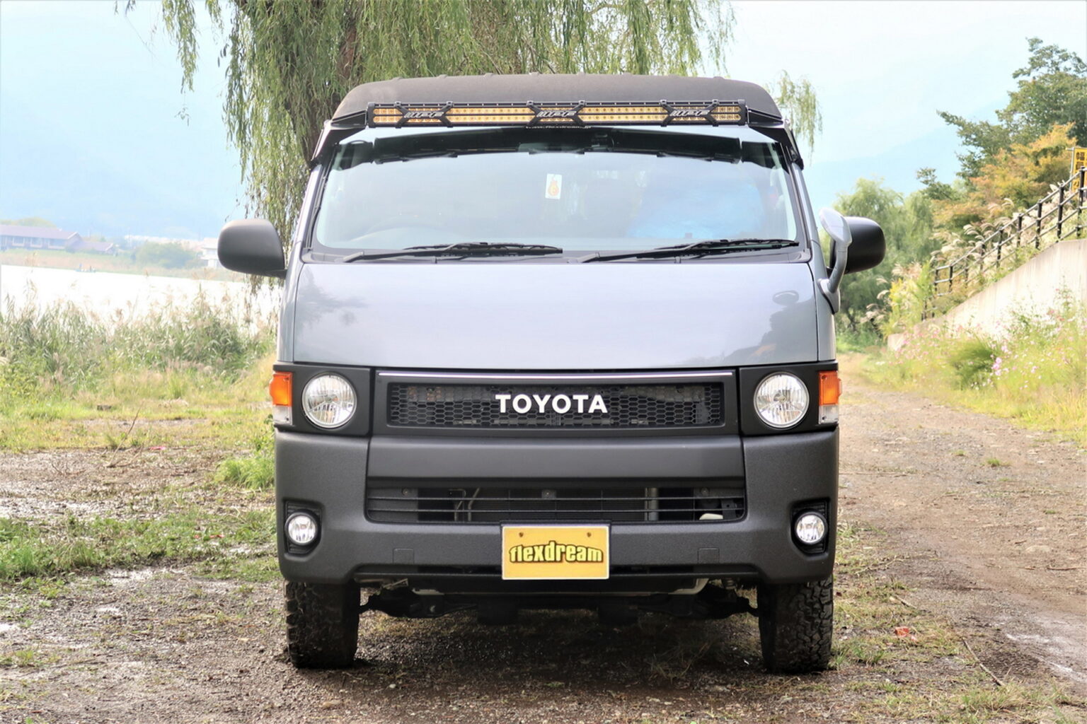 Toyota Hiace Reverse Restomod By FlexDream Makes Us Want To Move To ...