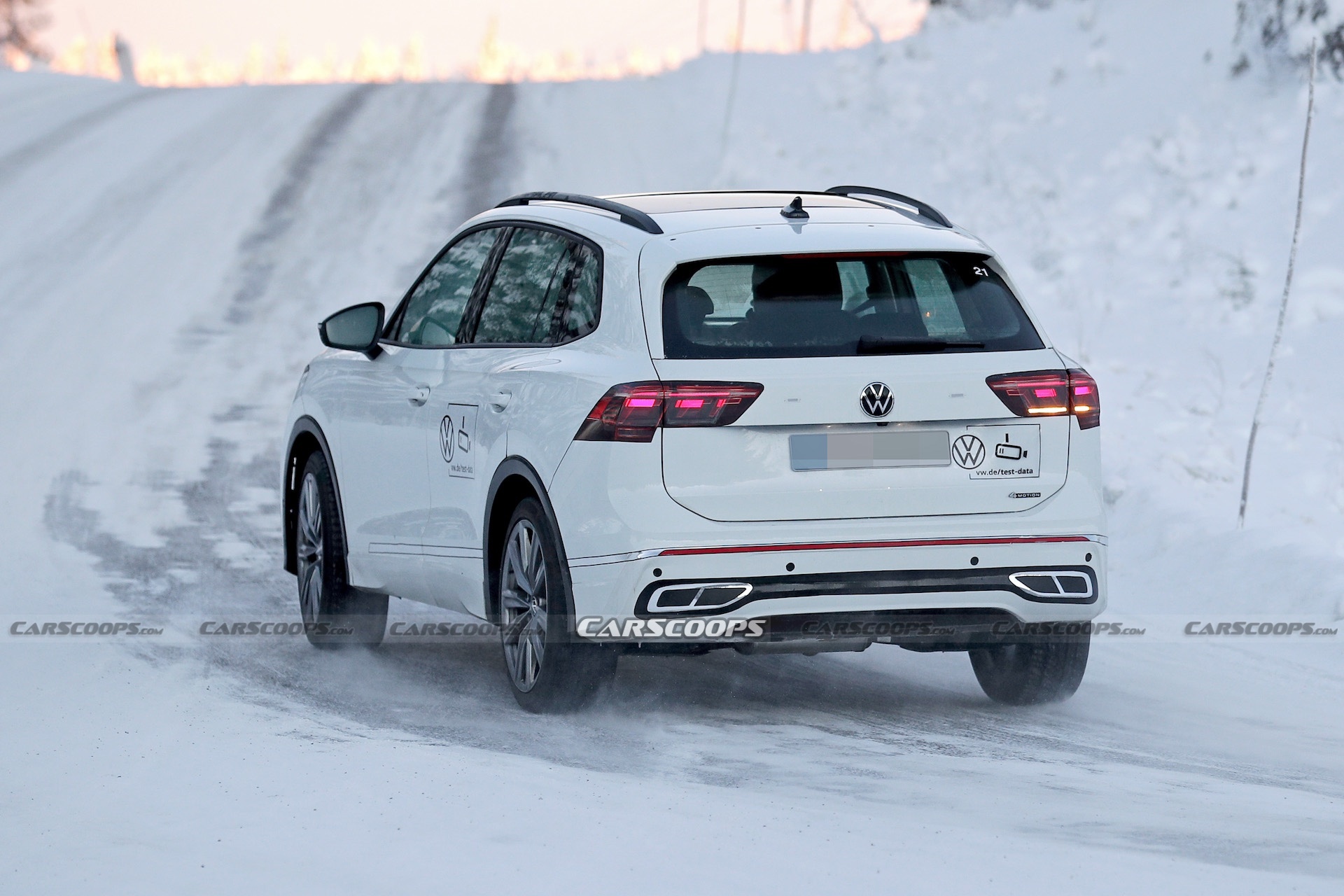 Bigger, Rounder 2024 Volkswagen Tiguan Looks Like A Shrunken Touareg ...