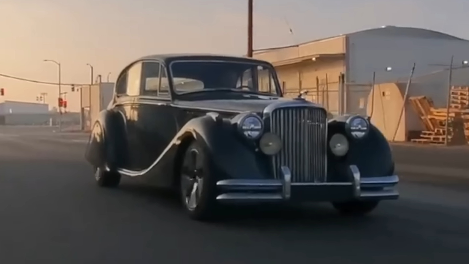 A 1940s Jaguar Mark V Is Greatly More Aerodynamic Going Backwards (But ...