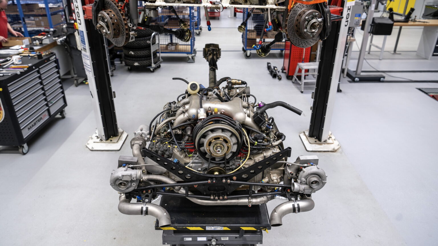 Iconic Porsche Rothmans 959 Paris-Dakar Rally Car Gets Breathtaking ...