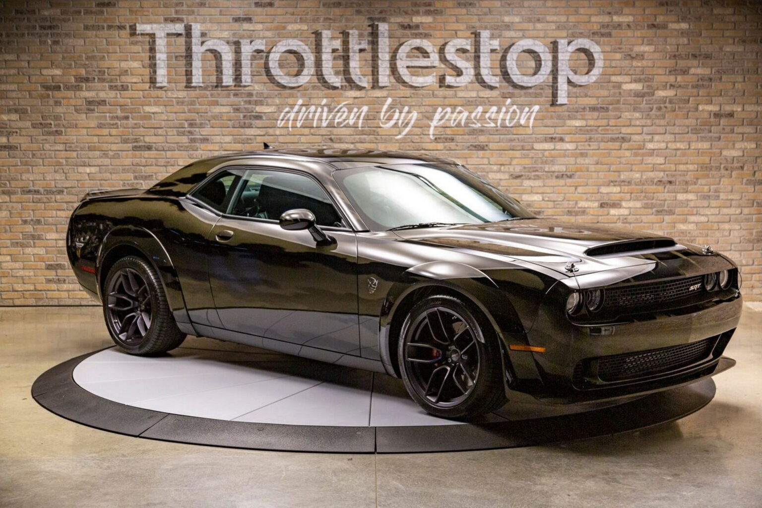 Carbon-Body 2018 Challenger Demon By Speedkore Comes With A Lamborghini ...