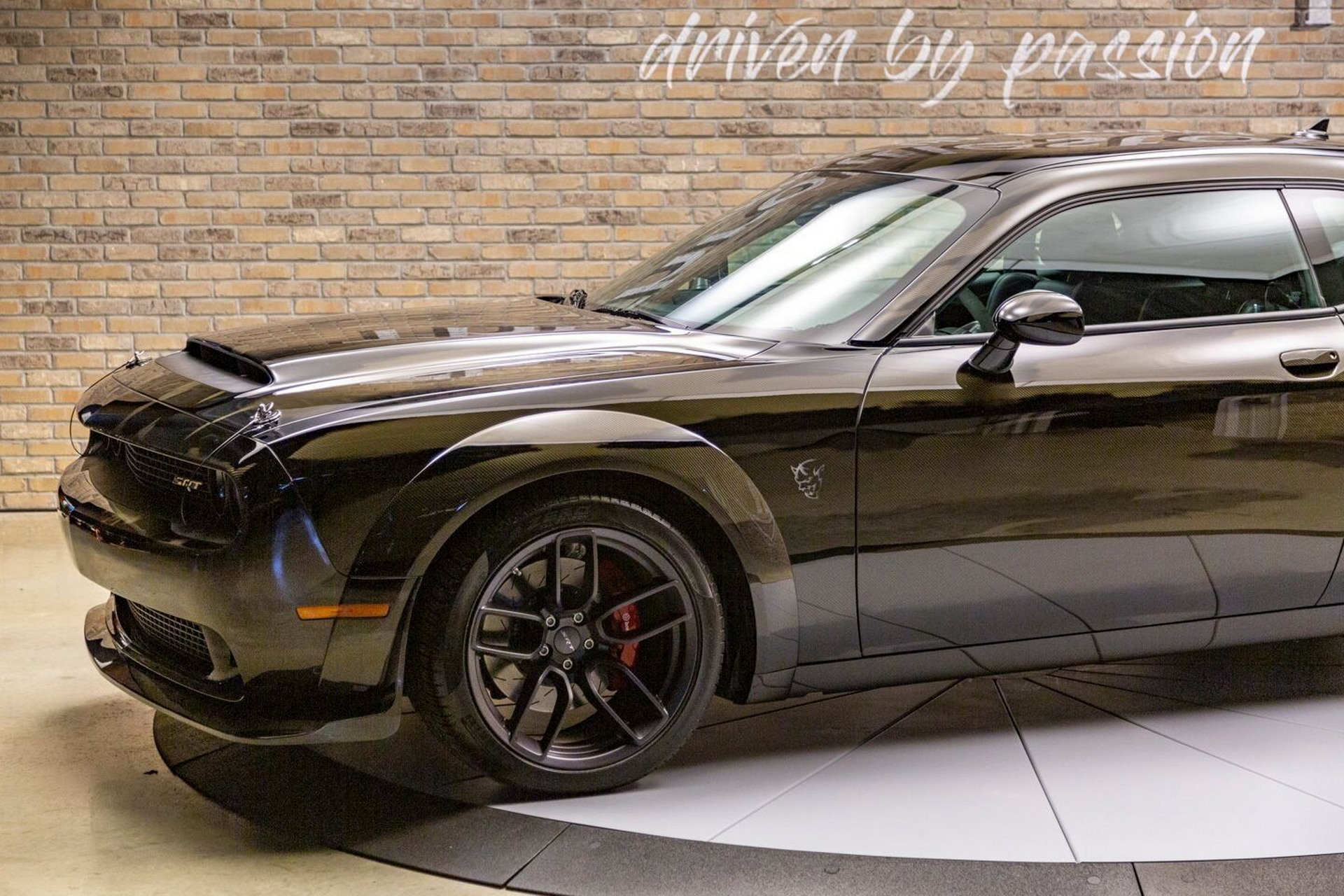 Carbon-Body 2018 Challenger Demon By Speedkore Comes With A Lamborghini ...