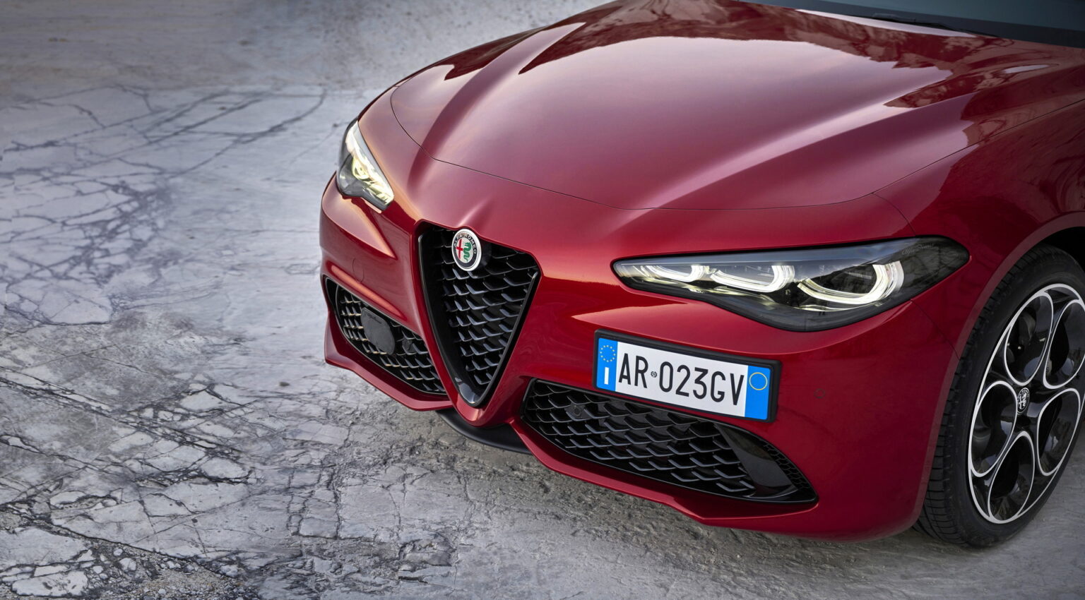 Explore The Refreshed 2023 Alfa Romeo Giulia And Stelvio In New Gallery ...