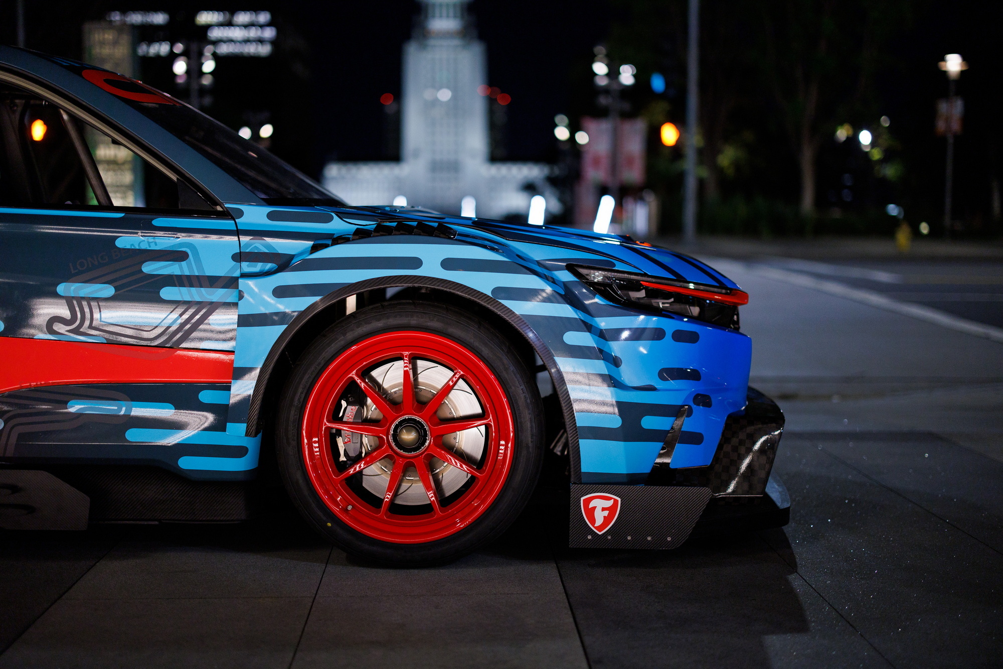 Honda Put An 800-HP INDYCAR Hybrid V6 Under A CR-V Shell | Carscoops